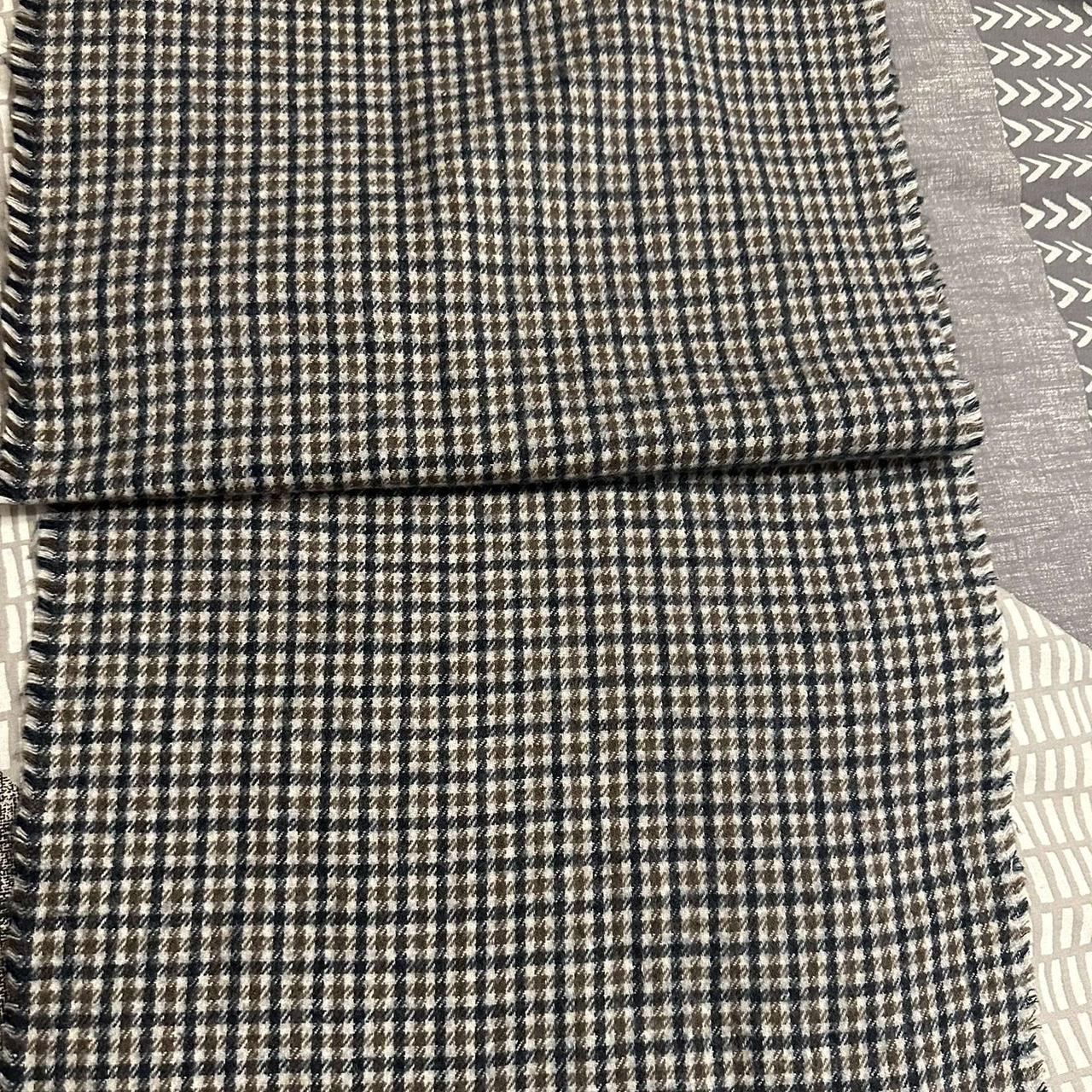 Weekend Offender Scarfe - Depop