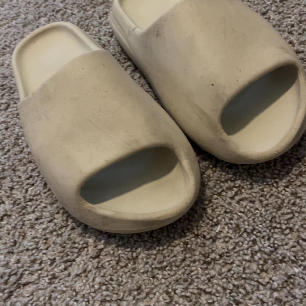 Cream and white slides #slides - Depop