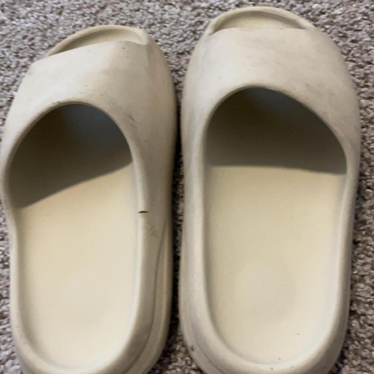 Cream and white slides #slides - Depop
