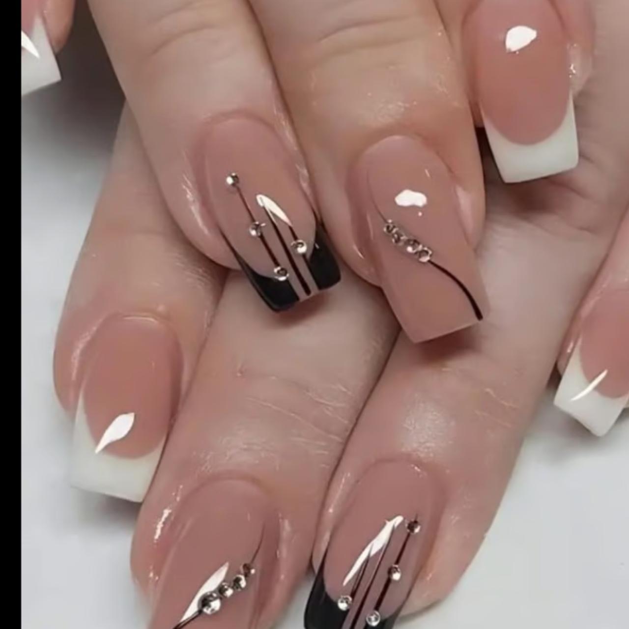 Brand New Press On Nails Medium Square Fake Nails
