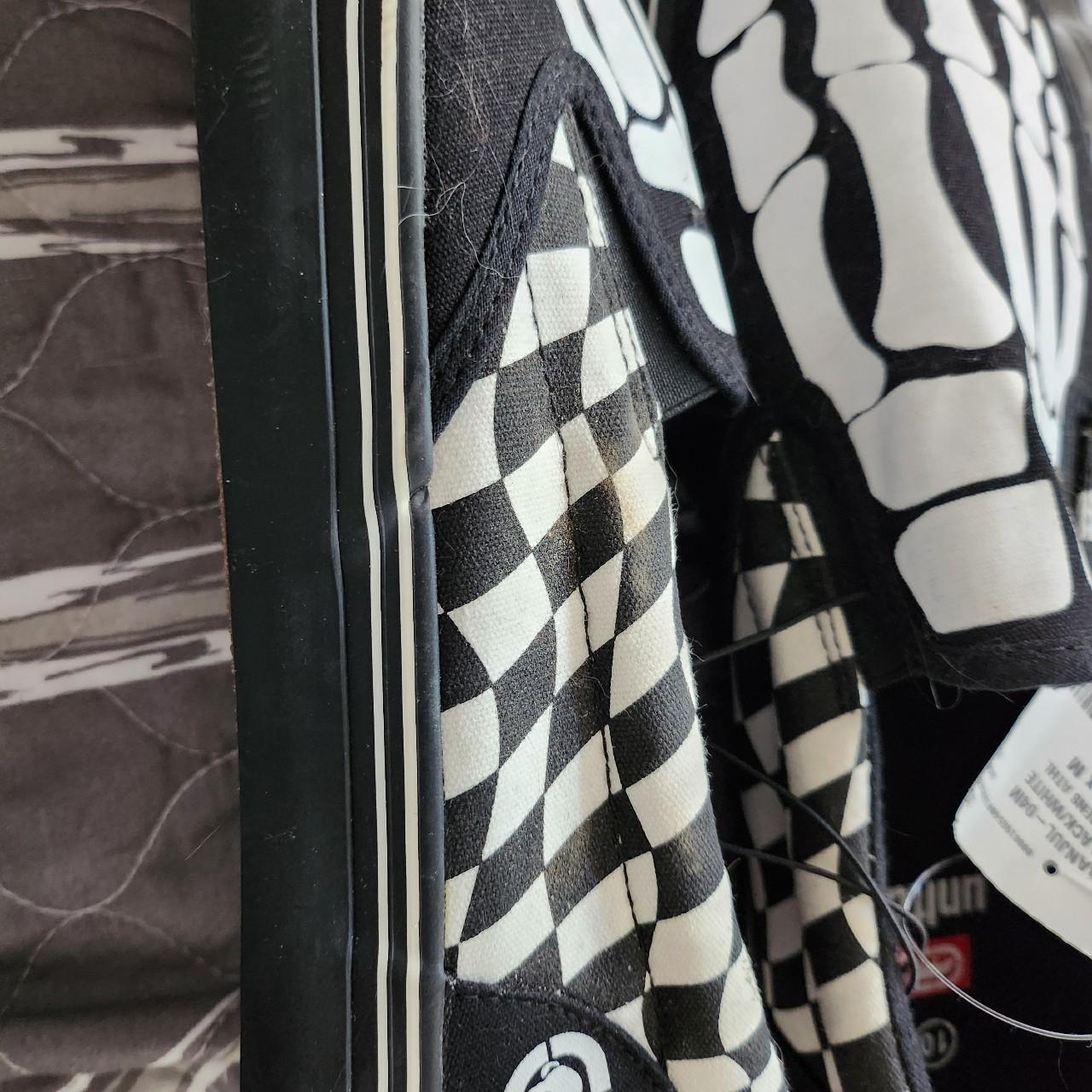 Skeleton Echo sneakers - Depop