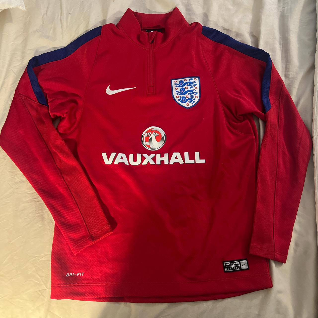 England 2016-2017 warm up sweater Really good... - Depop