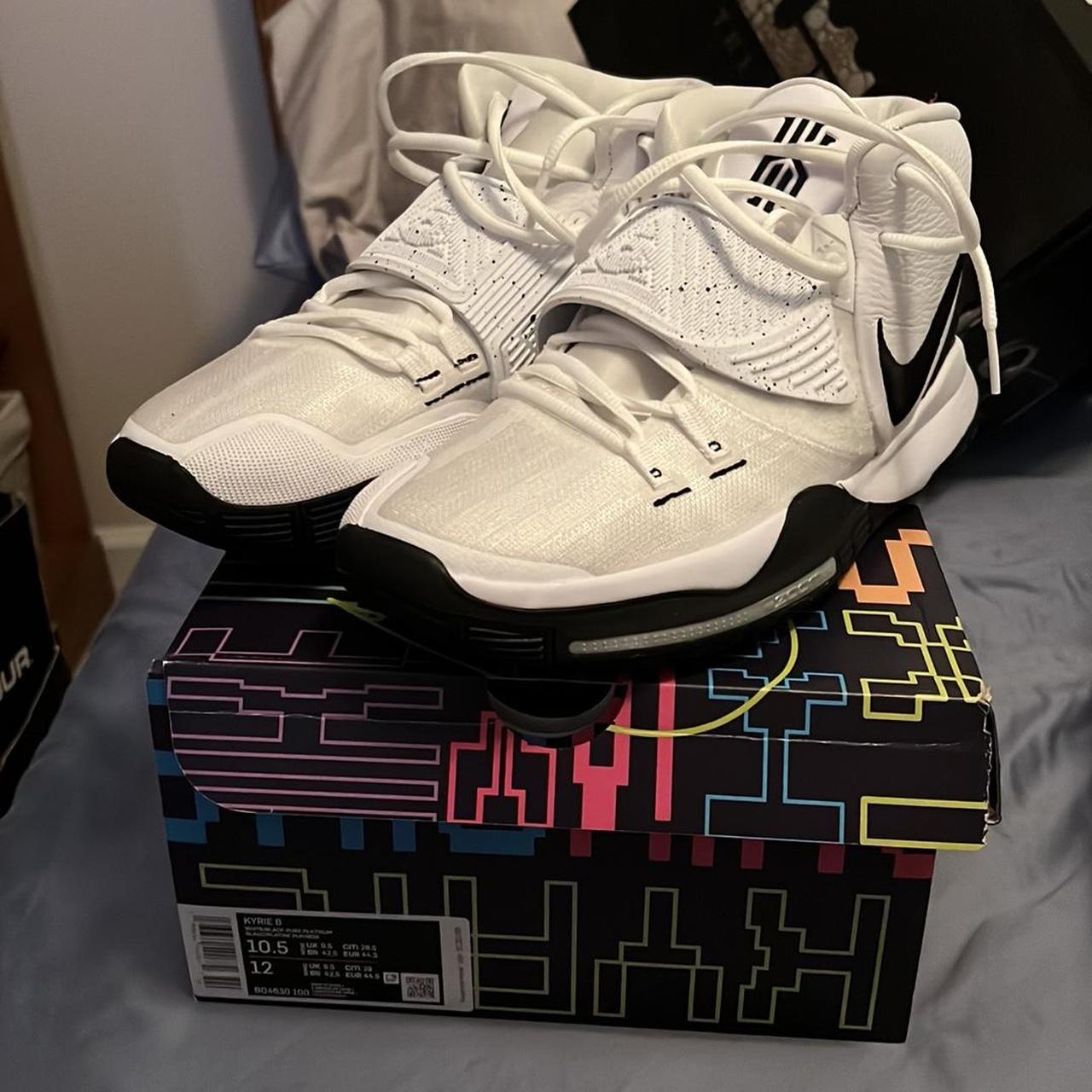 White/Black Kyrie 6, Men’s size 10.5 - Depop