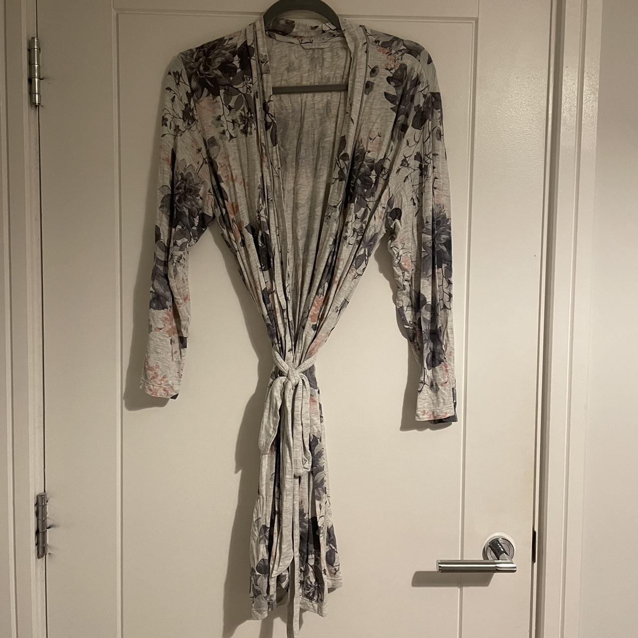 George grey floral wrap robe Size 12-14 #robe... - Depop