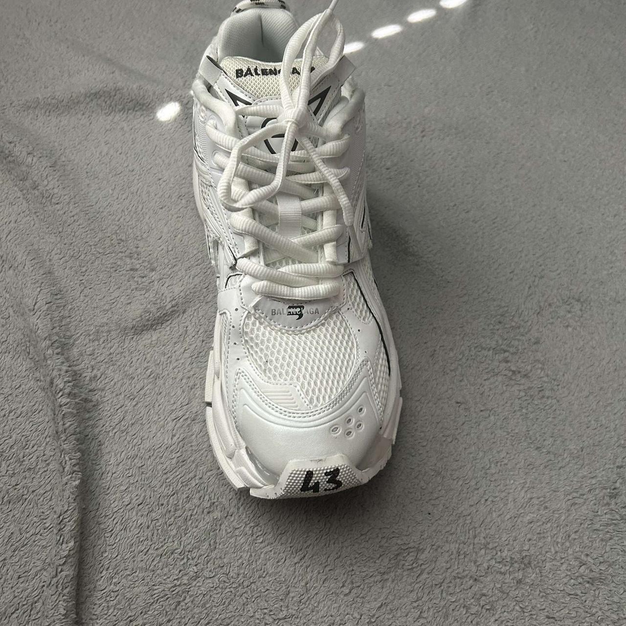 Valencia gas runners - Depop