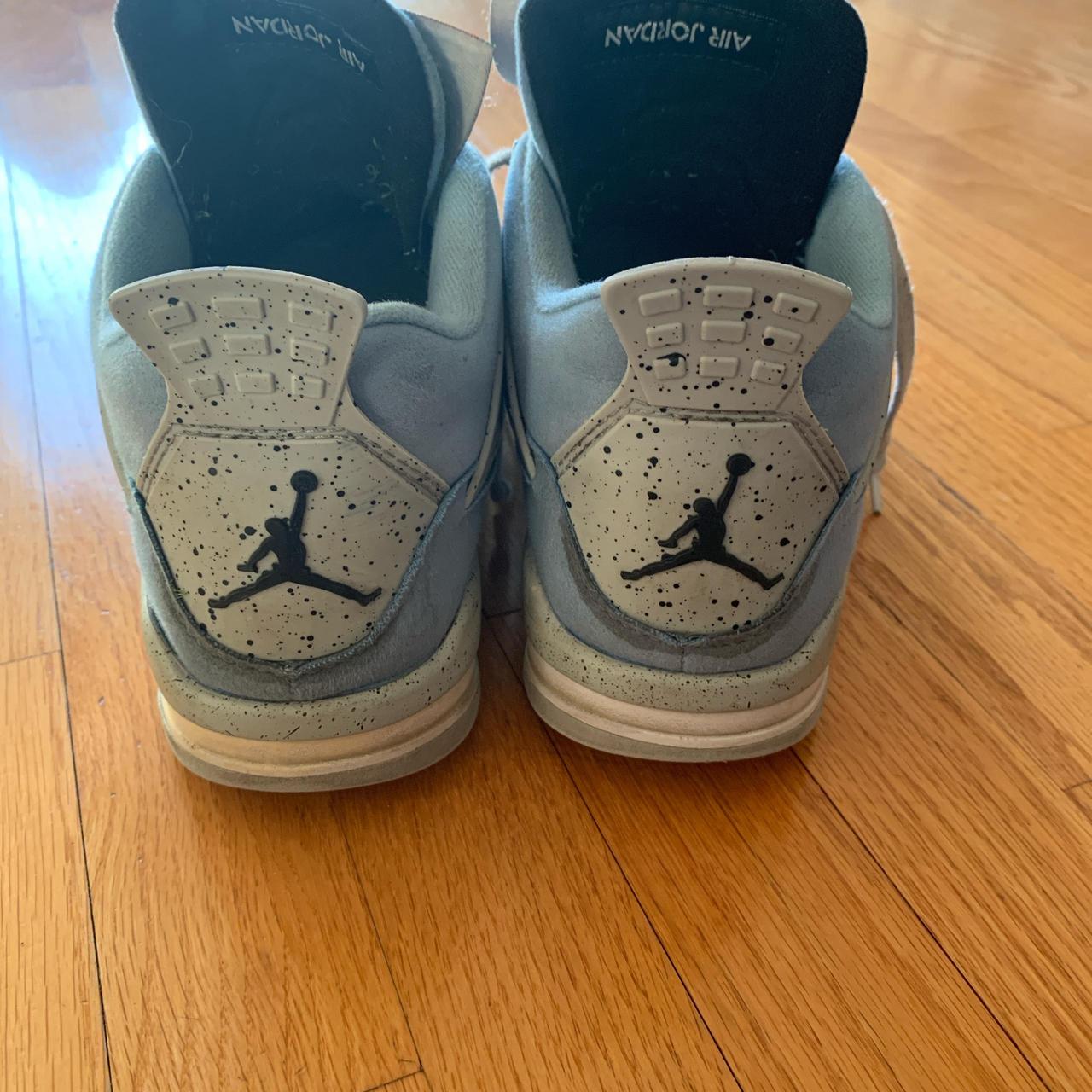 Unc Jordan 4 Used size 8.5 but fit large - Depop