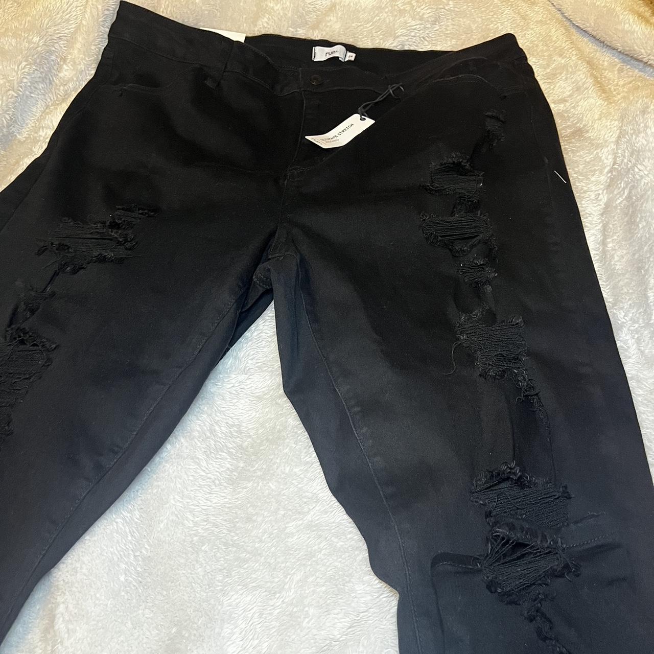 Women’s plus size ripped jeans - Depop