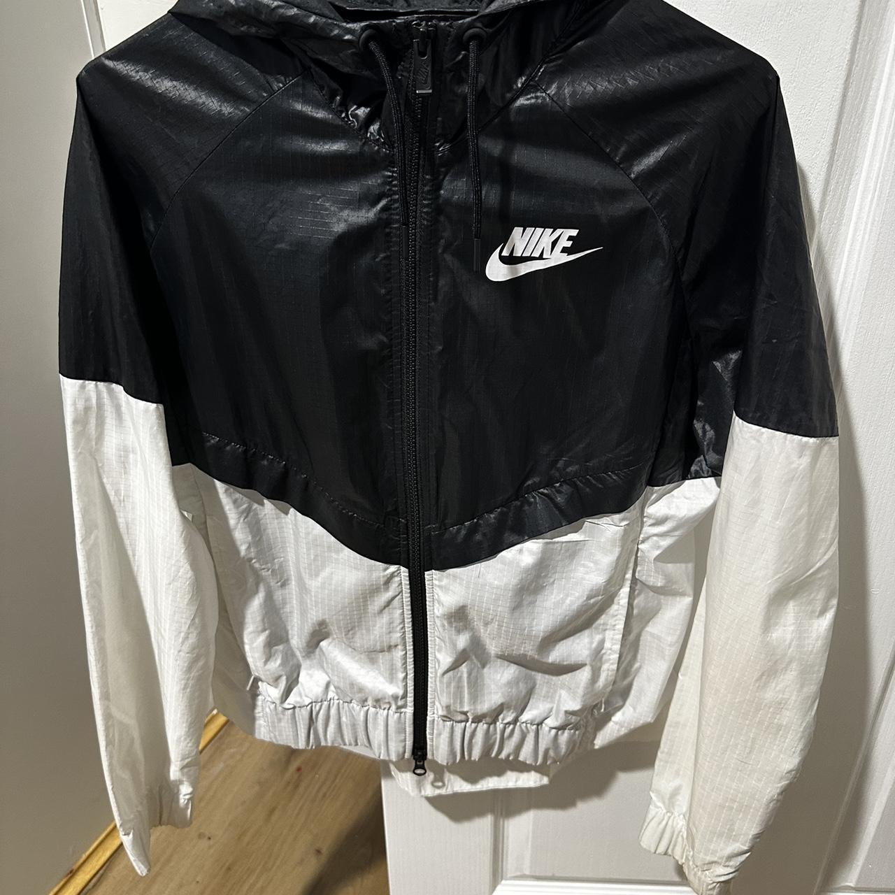 Nike Women’s Windbreaker (Brand New just not tags... - Depop