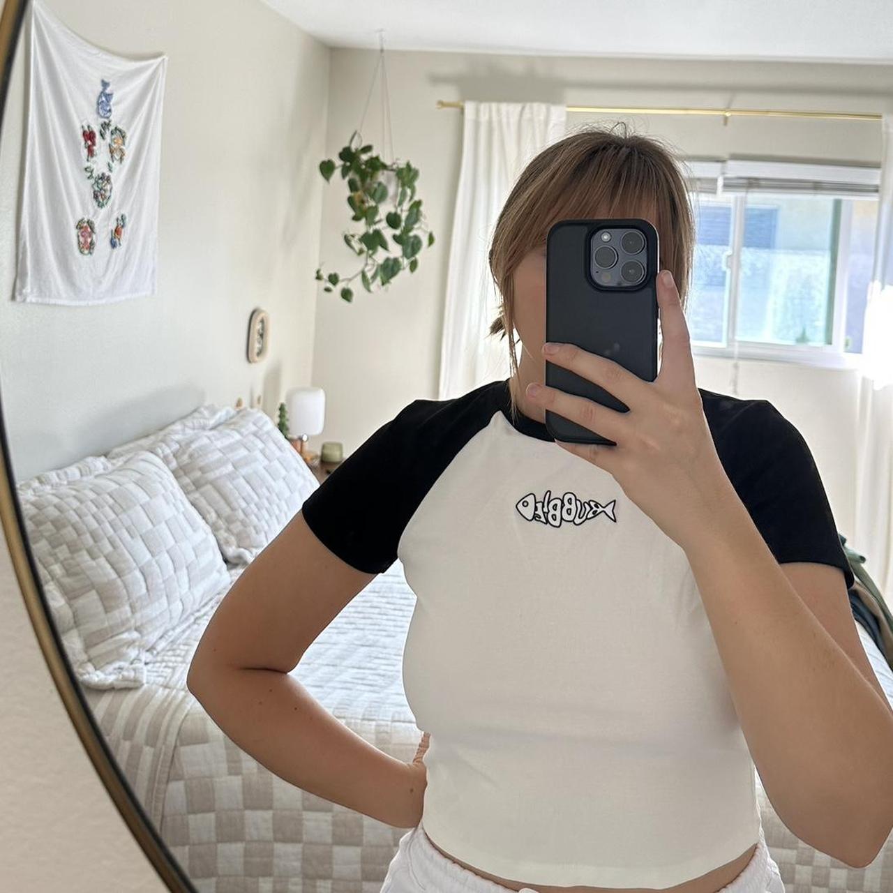 Cute 90s style baby tee from asos. Never worn - Depop