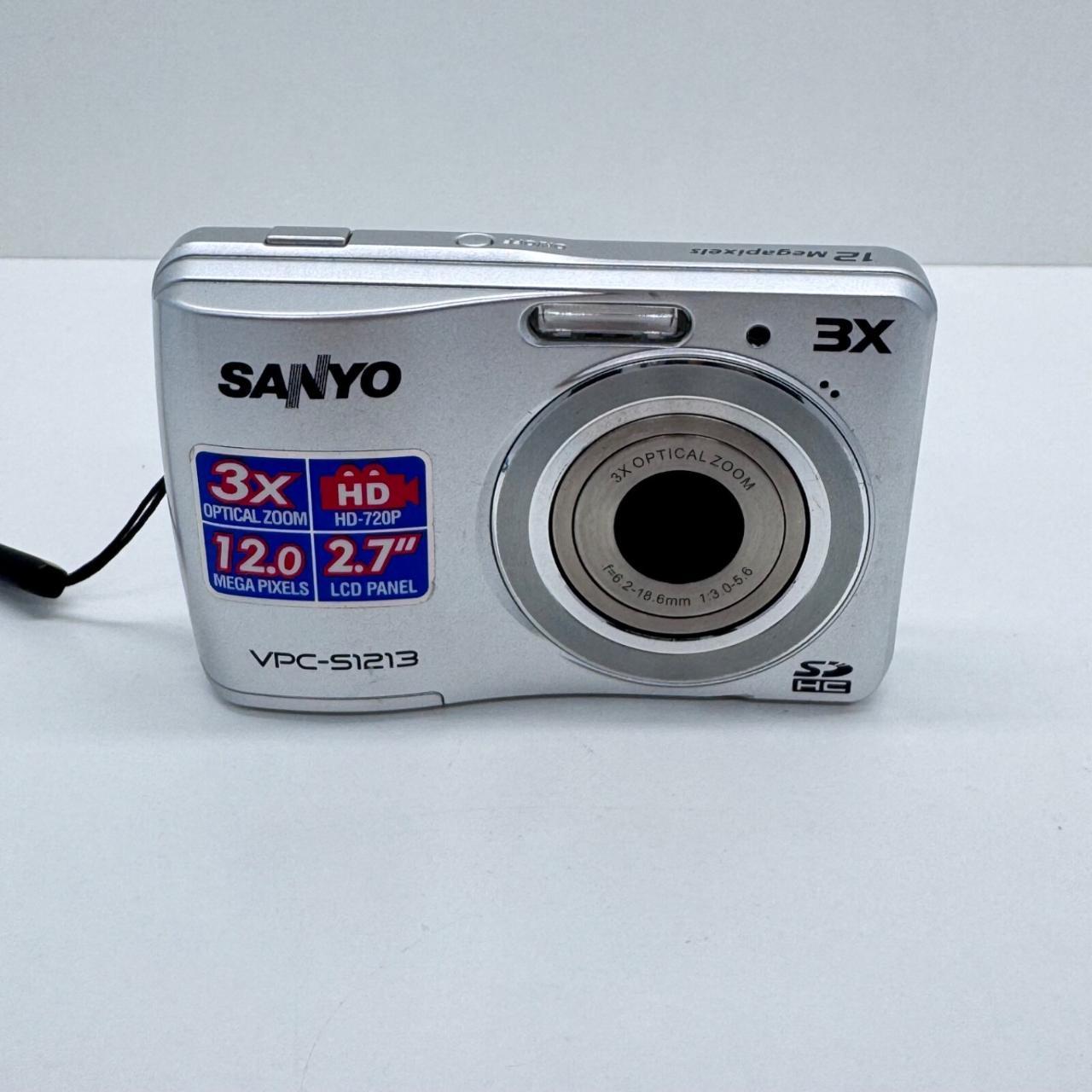Sanyo VPC-S1213 12 MP Digital Camera Compact Point &... | Depop