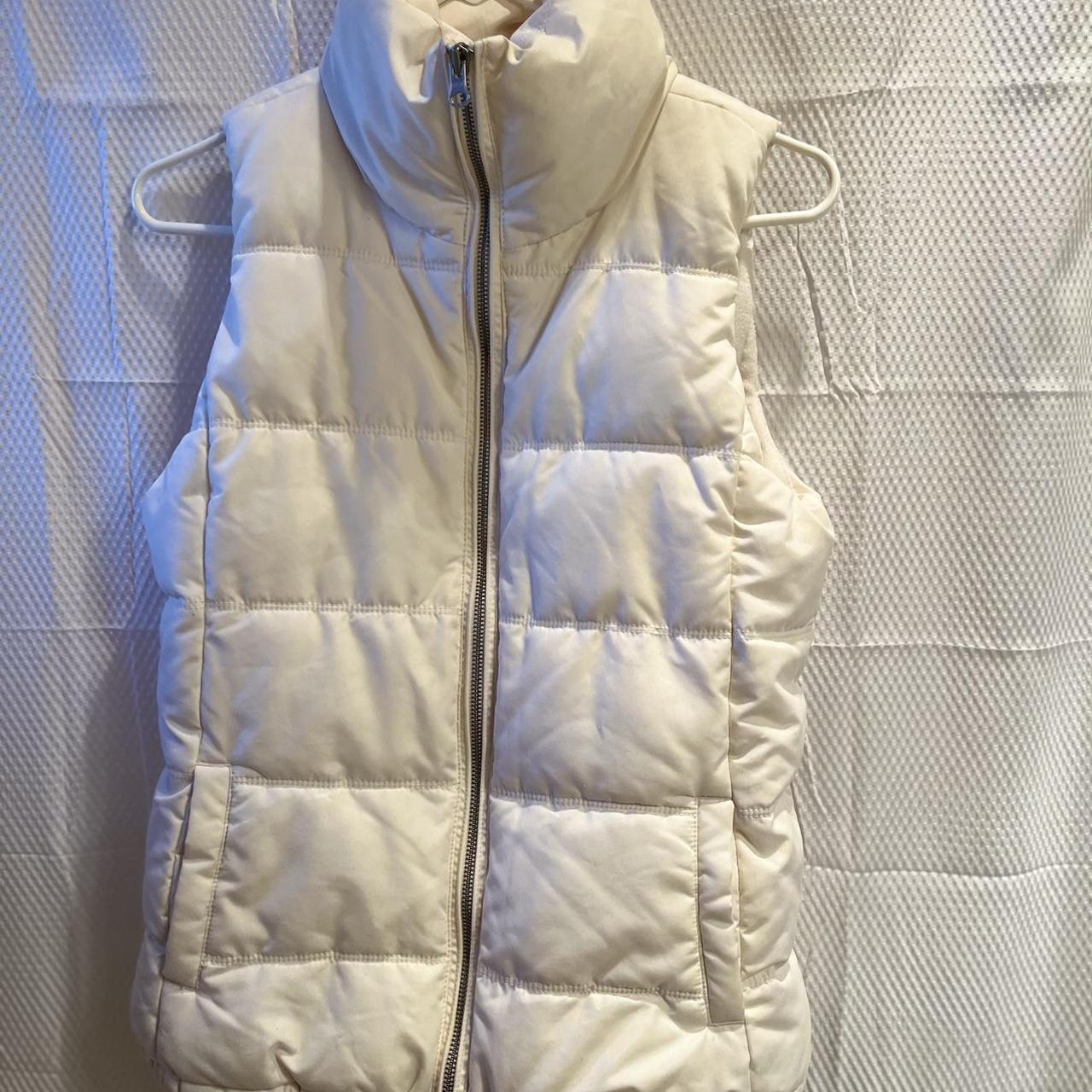 Cream colored vest - Depop