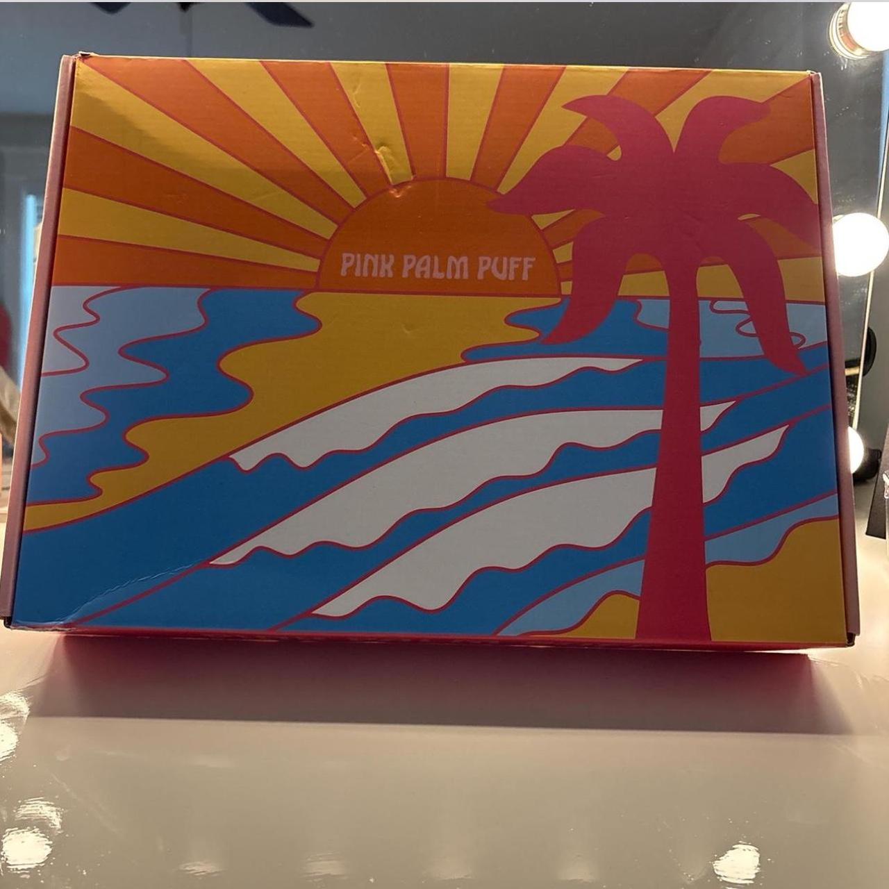 PINK PALM PUFF BOX!! #cute #trendy | Depop