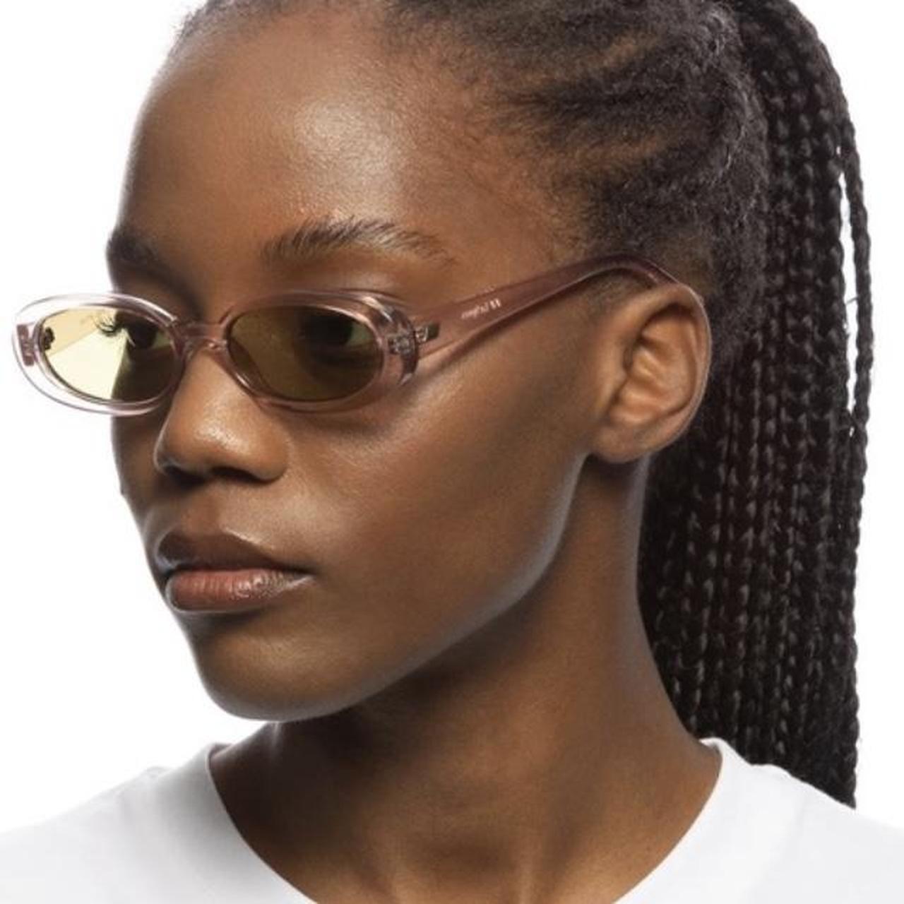 super cute le specs sunglasses (“outta love”) pink... - Depop