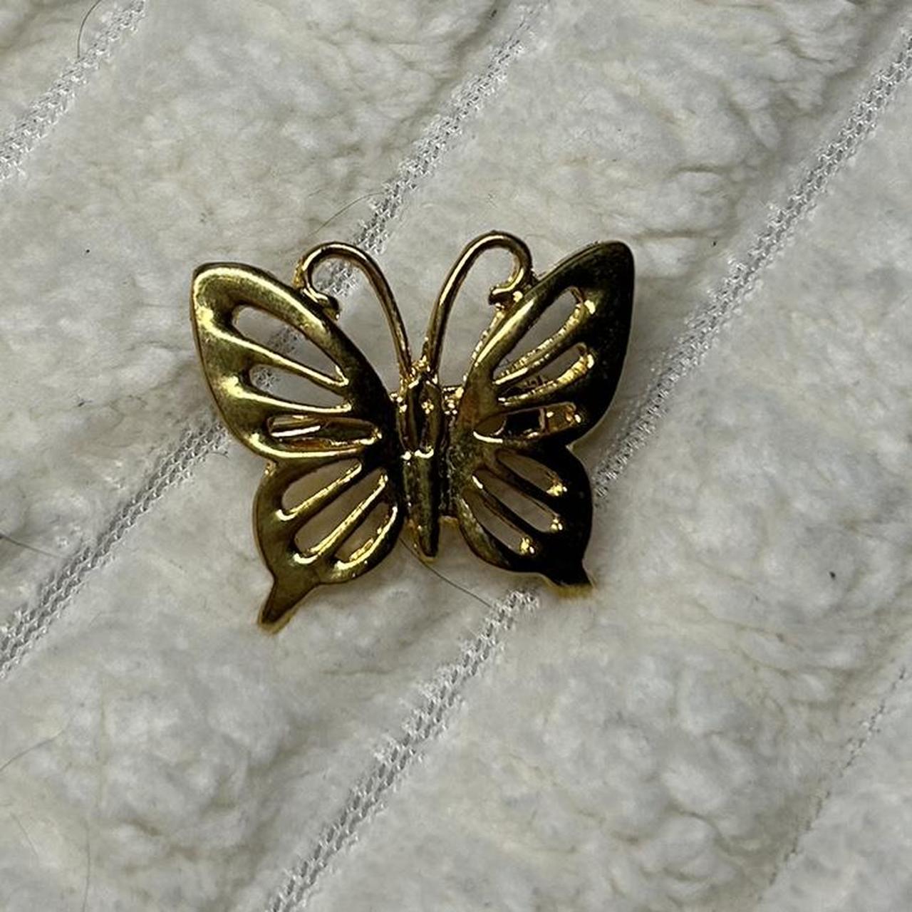 gold butterfly pin taking offers - Depop