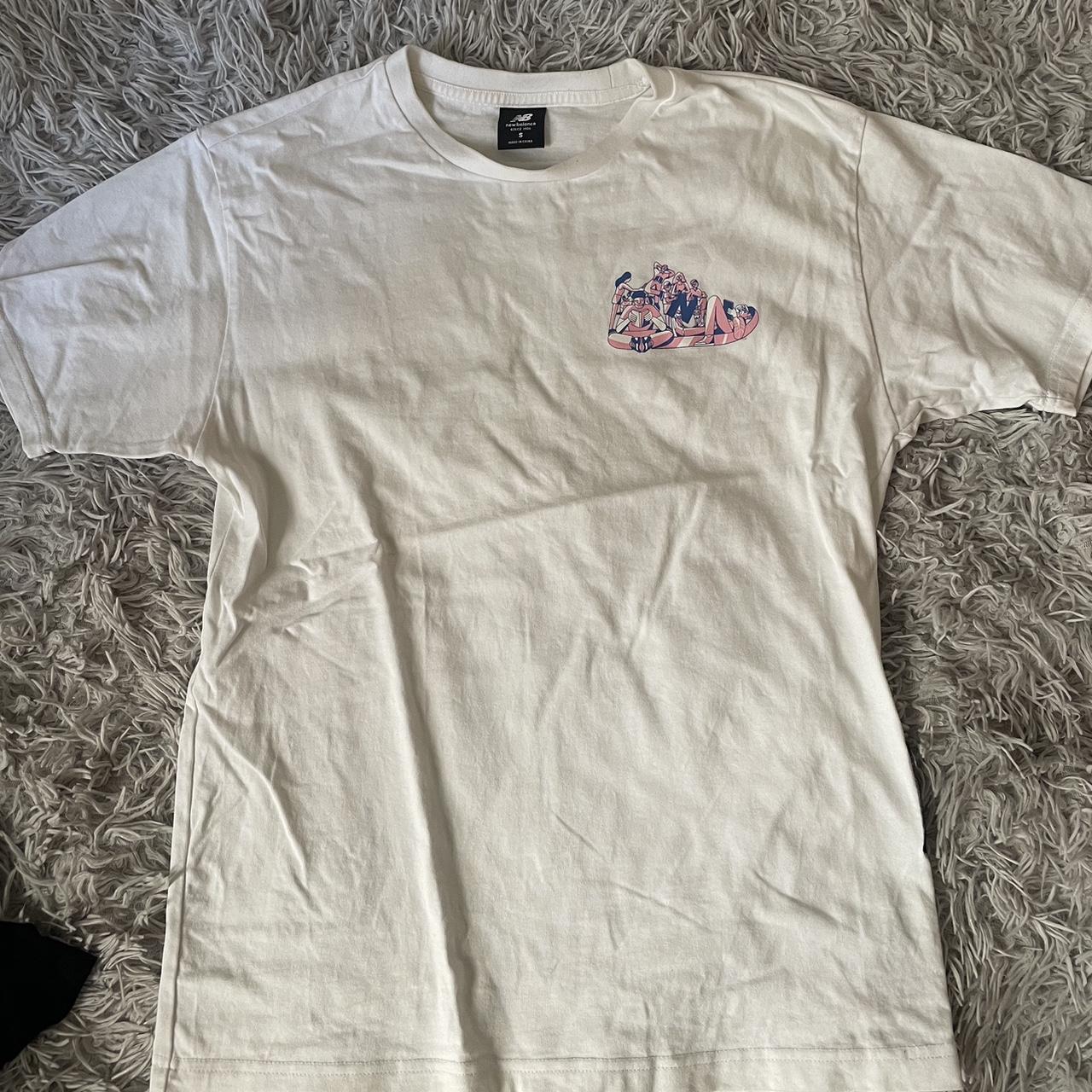 NEW BALANCE TEE WORN ONCE, GREAT CONDITION SIZE... - Depop