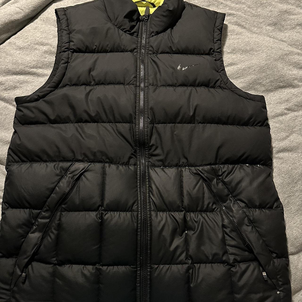 Men’s Nike Puffer Vest Only tired on - Depop