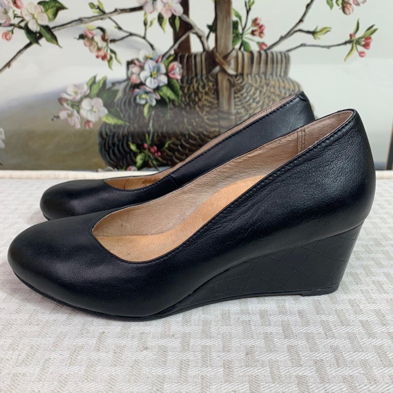 Vionic Antonia Black Leather Wedge Heels Size... - Depop