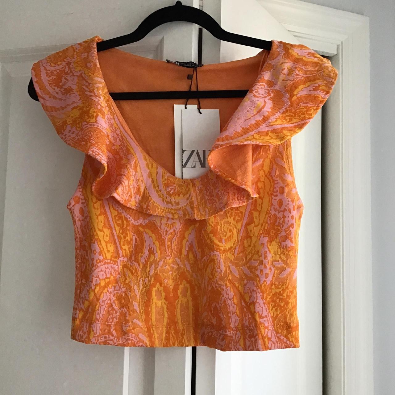 Zara crop top Never worn - Depop