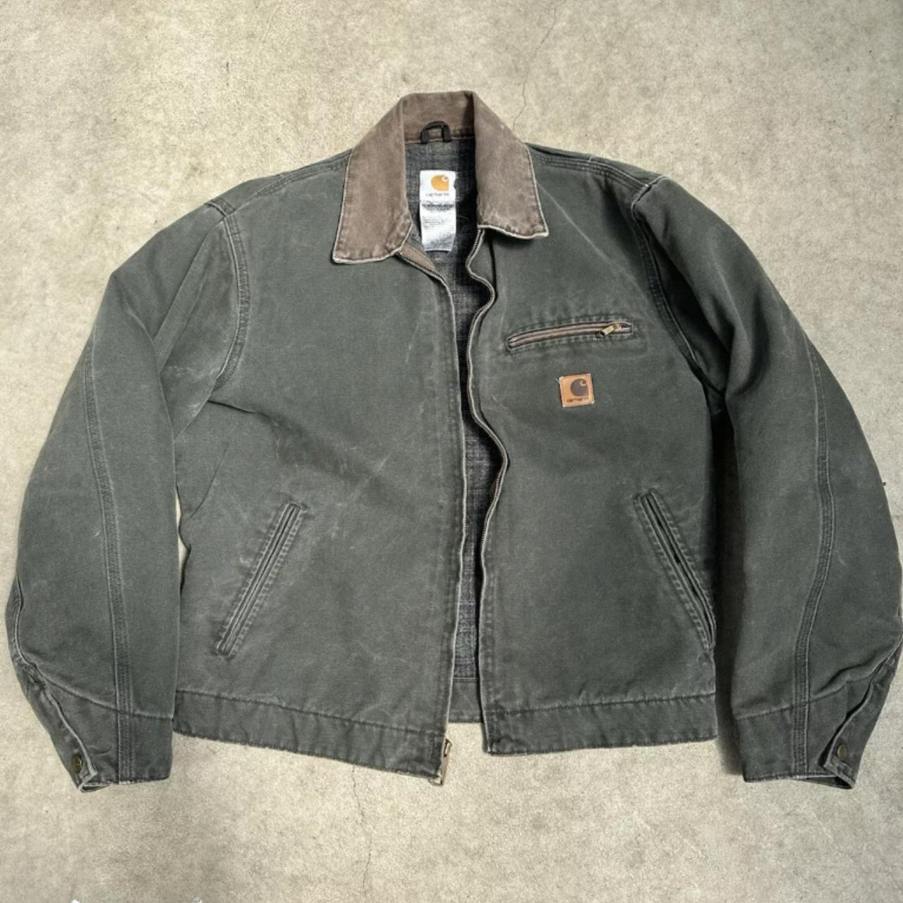 Carhartt Men's Carhartt J97 MOSS GREEN. SIZE M - Depop