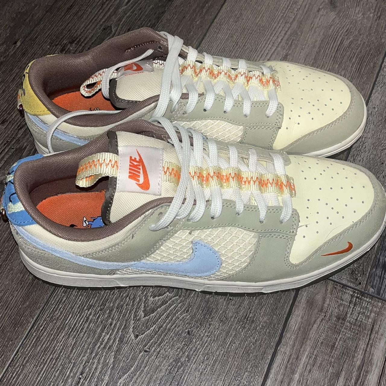 NIKE cartoon dunks Only worn once Men’s 10 - Depop