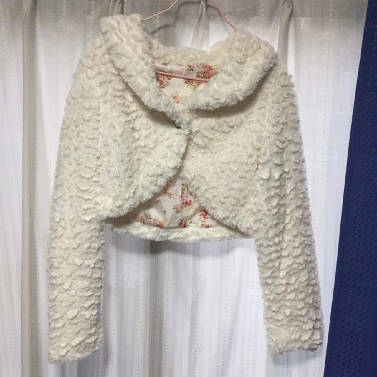 Liz Lisa Fluffy Bolero (≧ ≦)♡ A cute addition to... | Depop