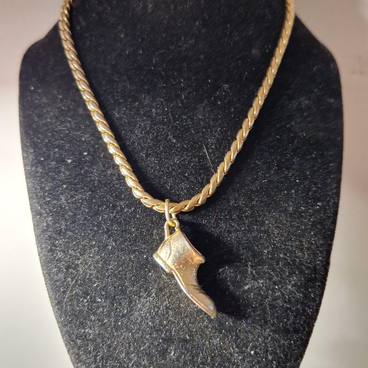 J167. 1960s rolled gold chain and pendant absolutely... - Depop