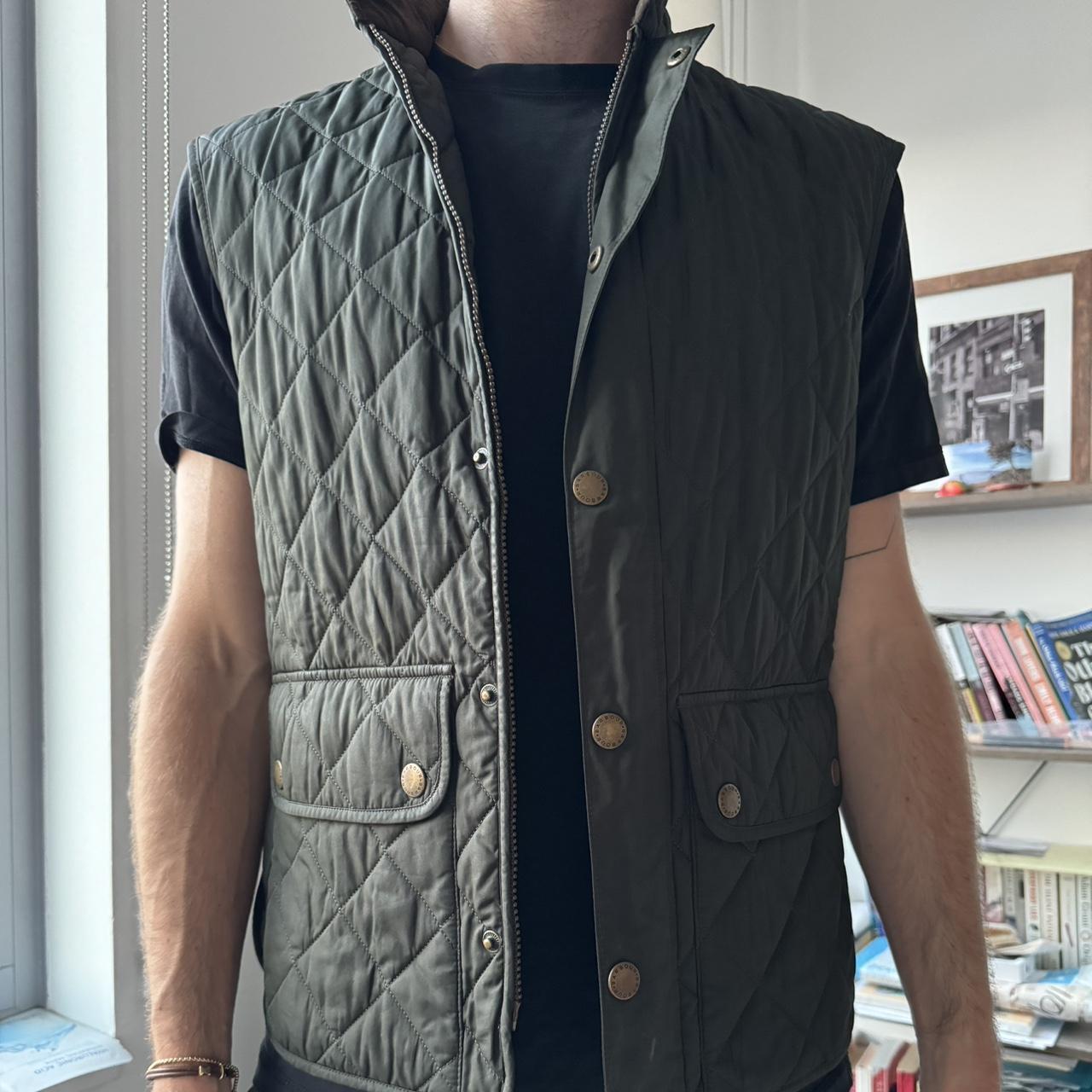 Barbour quilted vest - Depop