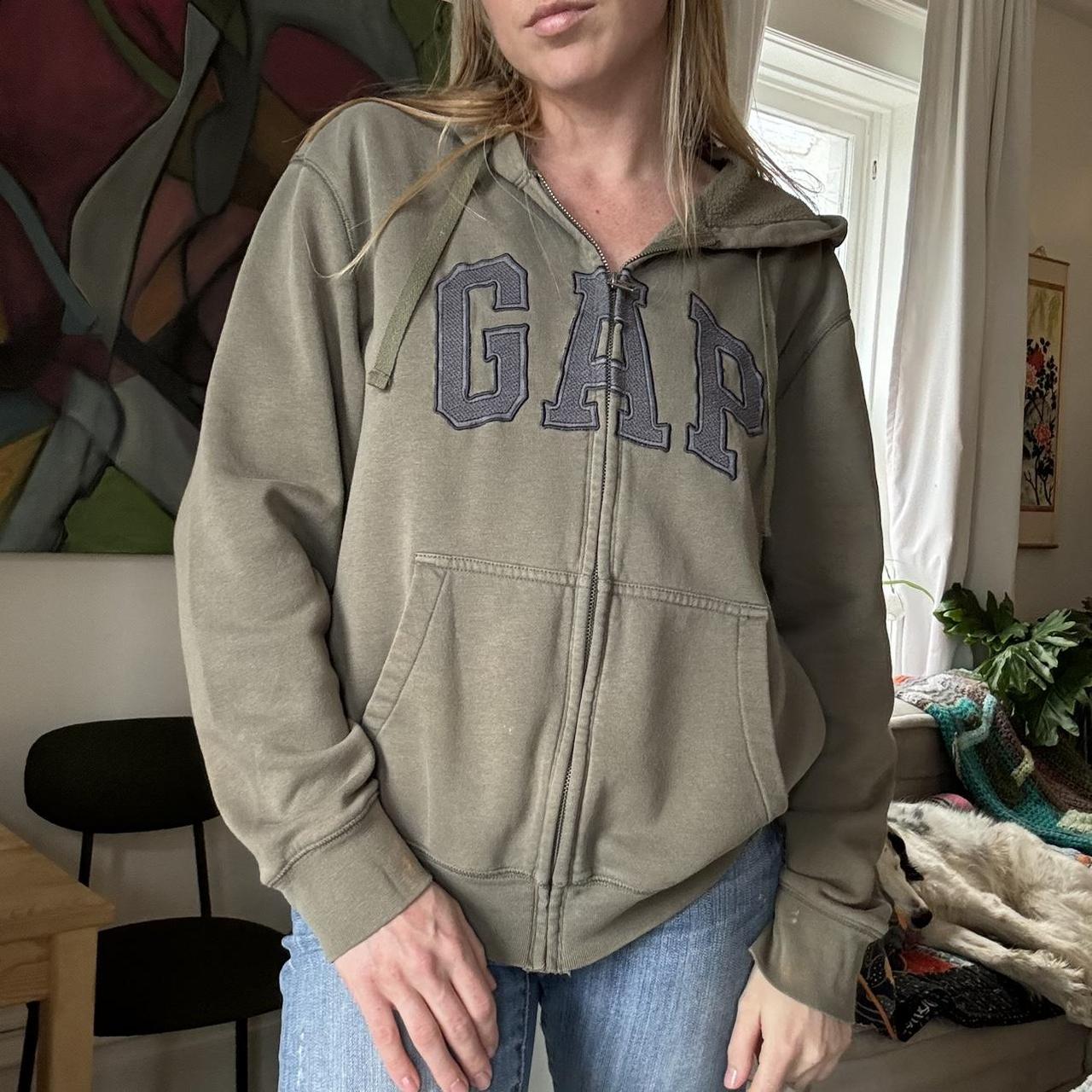 GAP Zip Up Jacket 🌙 size is a woman’s medium 🦢... - Depop