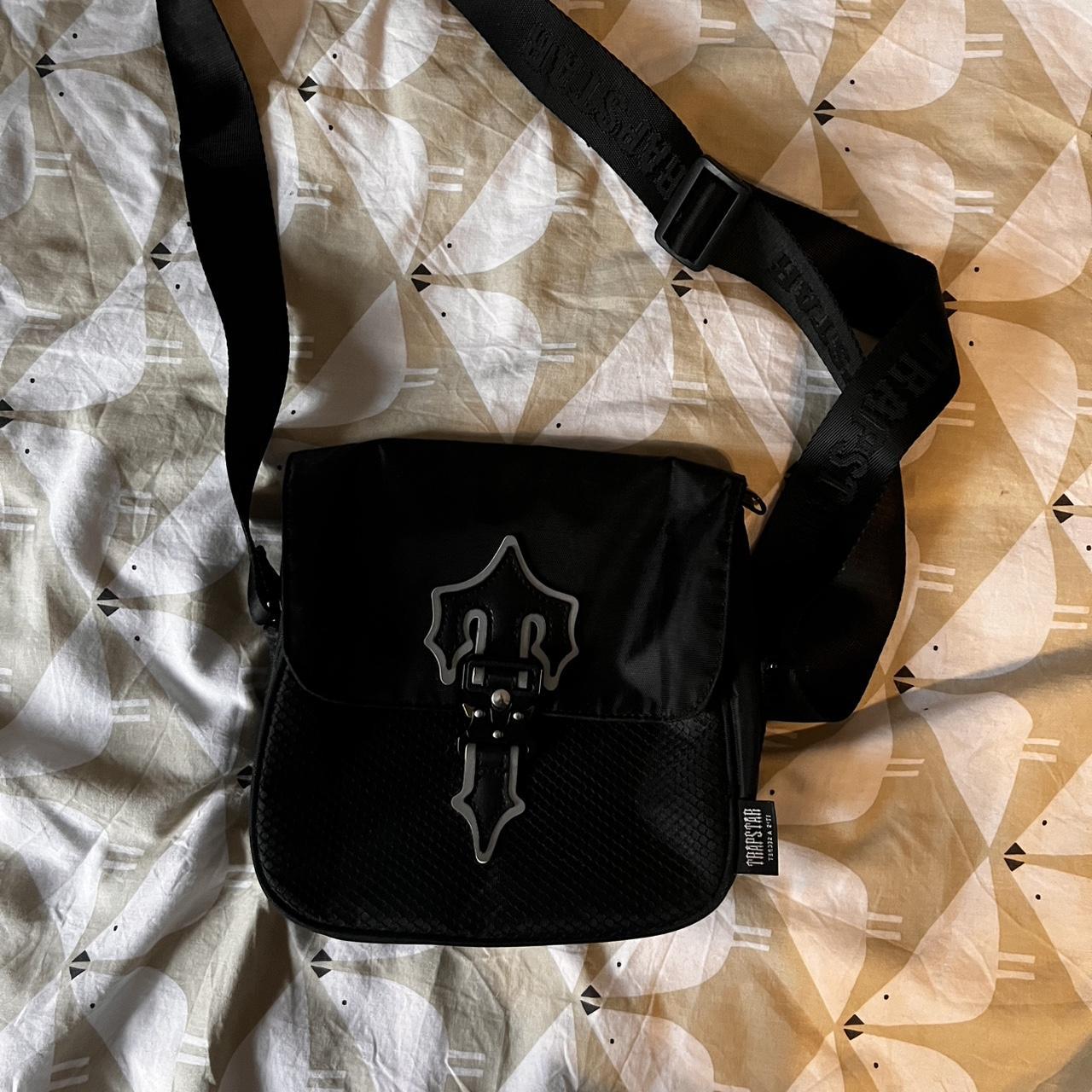 TRAPSTAR BAG 1.0 REFLECTIVE WORN A COUPLE TIMES GOOD... - Depop