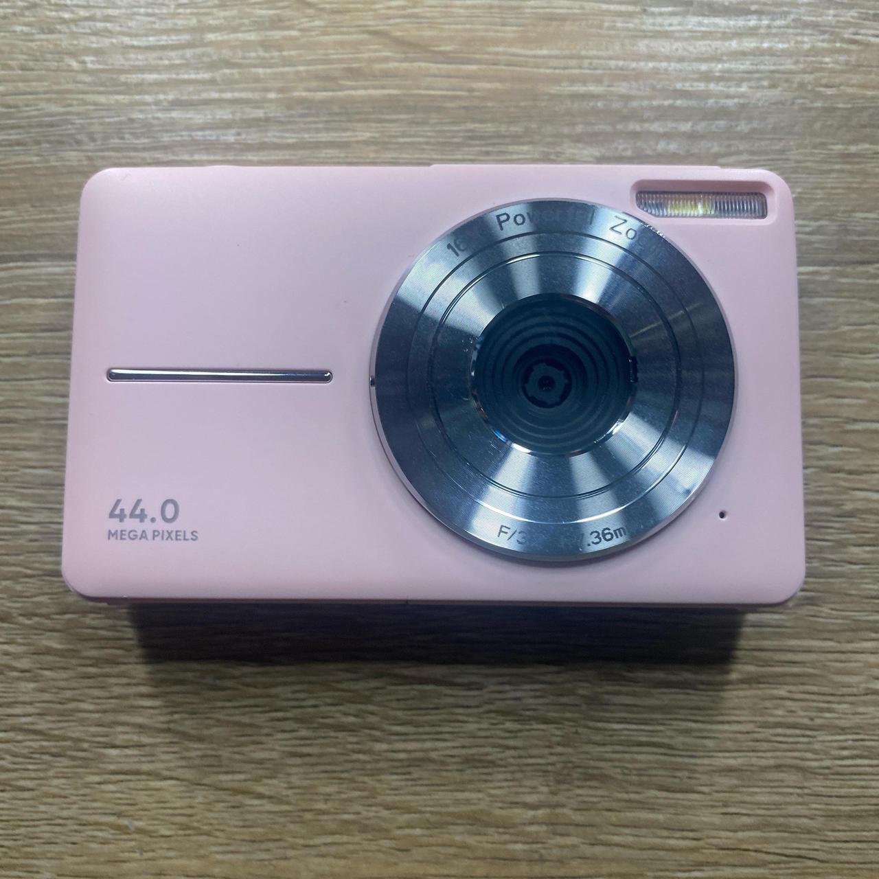 digital pink camera - sd card and battery needs to... - Depop