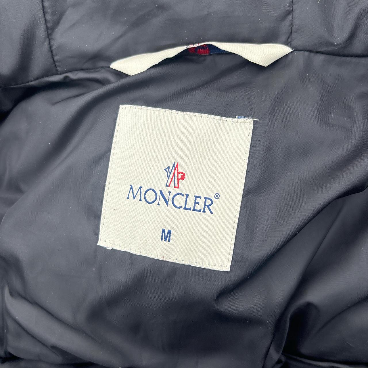 moncler body warmer, taking offers reasonable prices - Depop