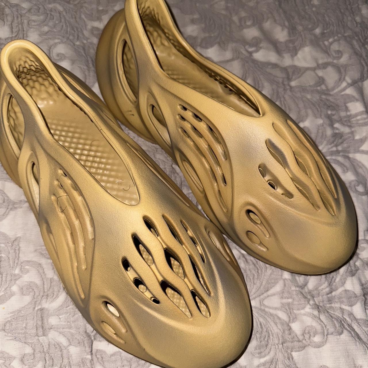 Yeezy Clay Foam Runner RNNR - Size 9 Men’s Size 9,... - Depop