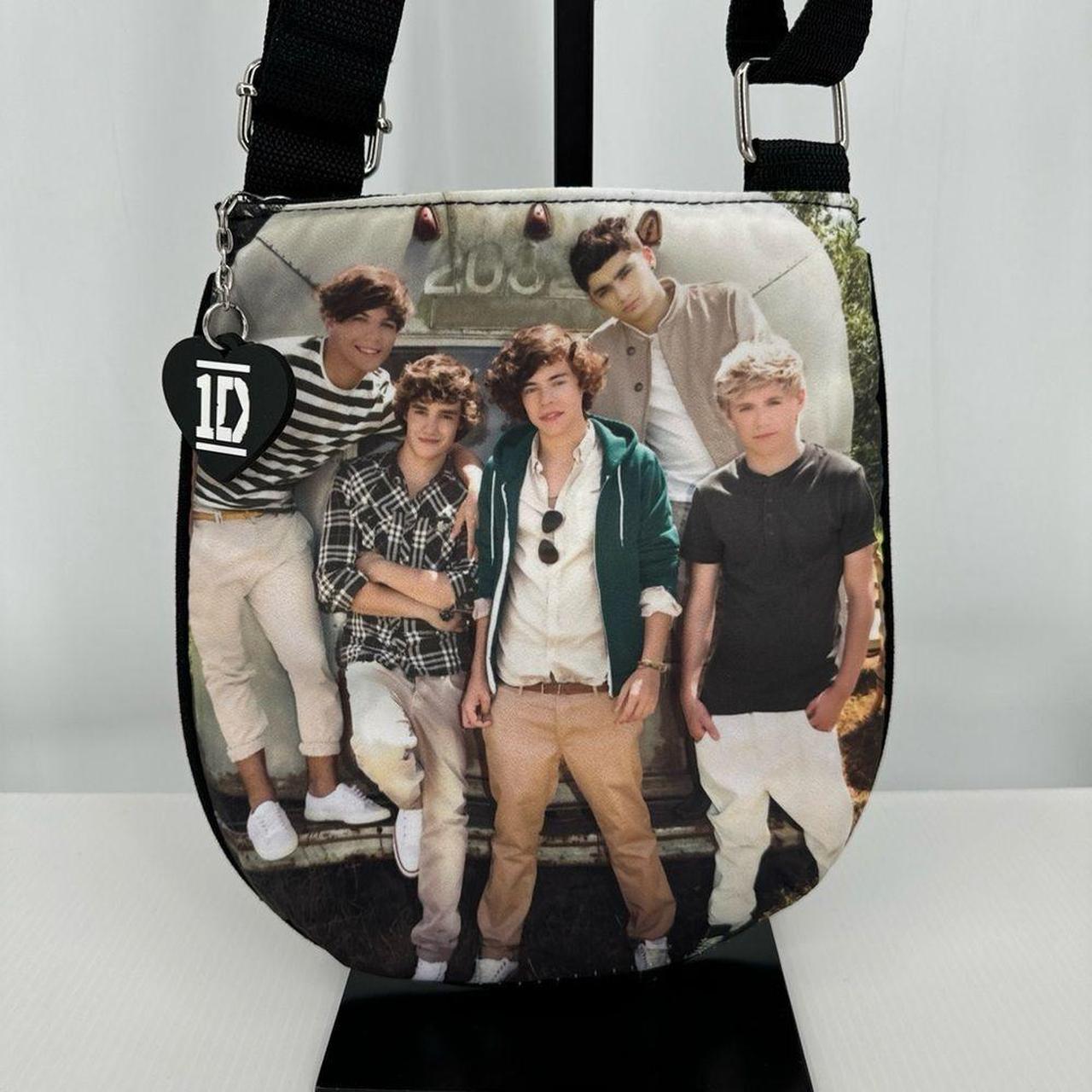 1D One Direction 2012 Tour Crossbody Bag Adjustable... - Depop