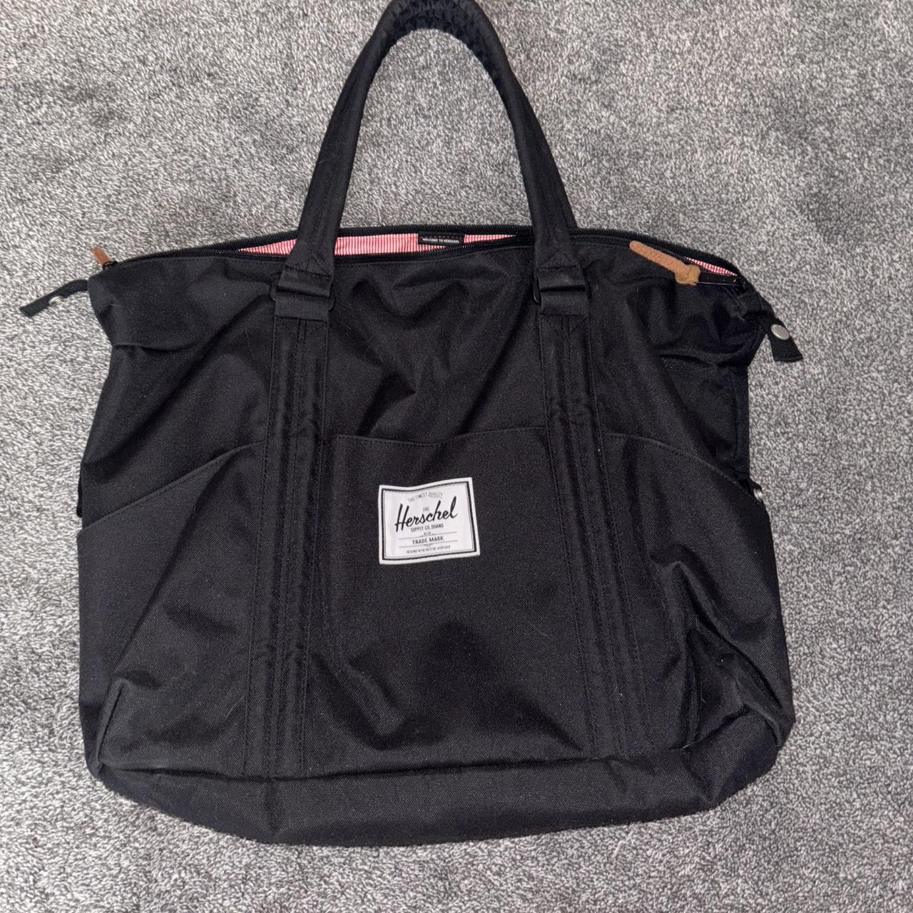 Black Herschel bag #Herschel #Bags | Depop