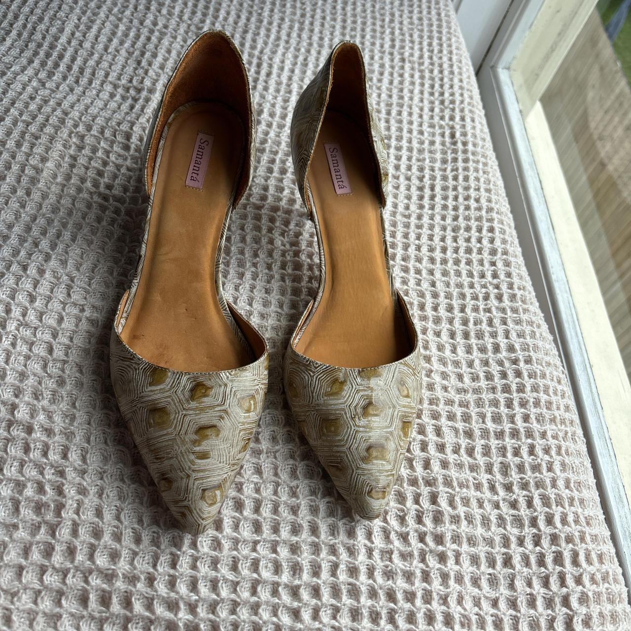 Tan and cream kitten heels #heels - Depop