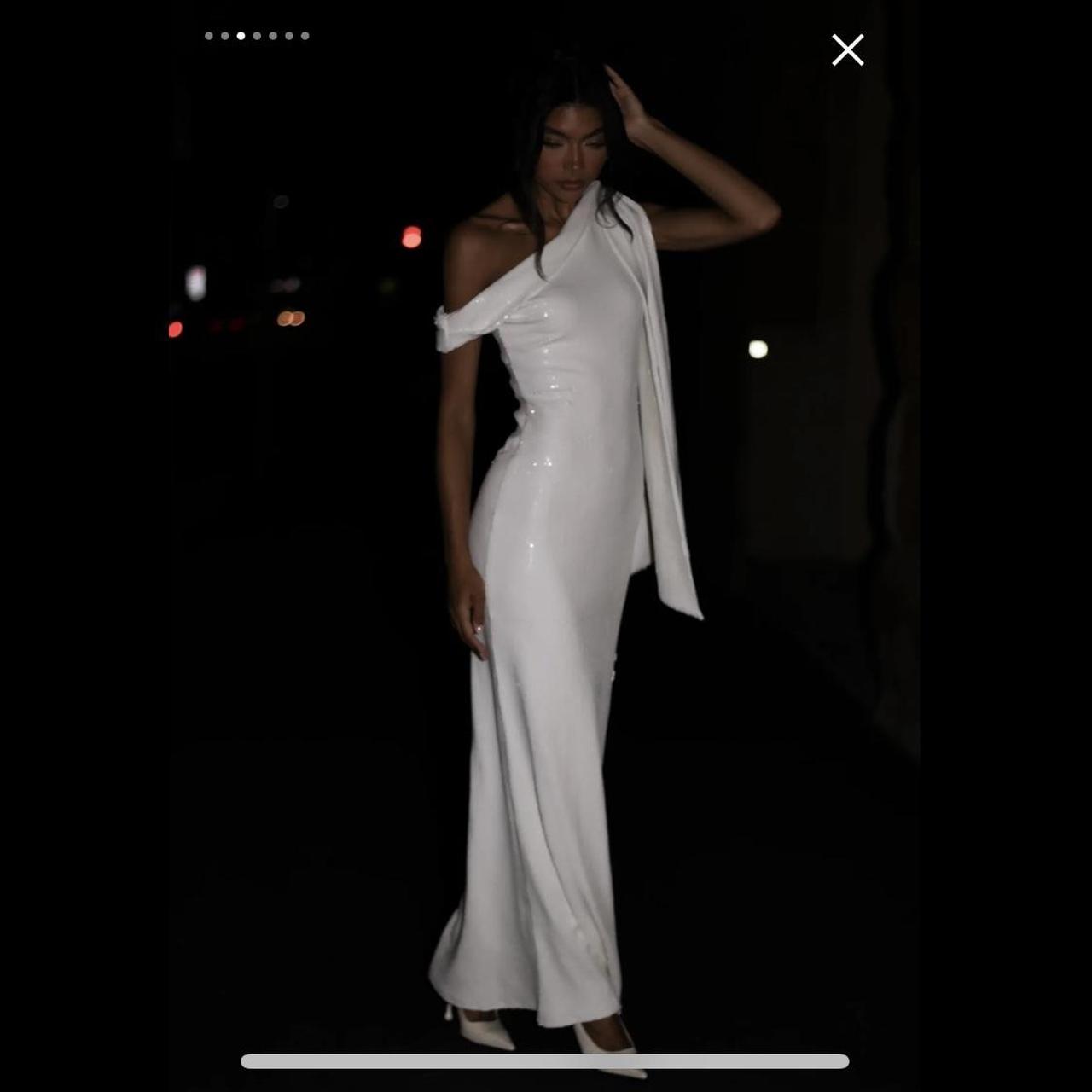 Size small Meshki white maxi dress - never worn - Depop