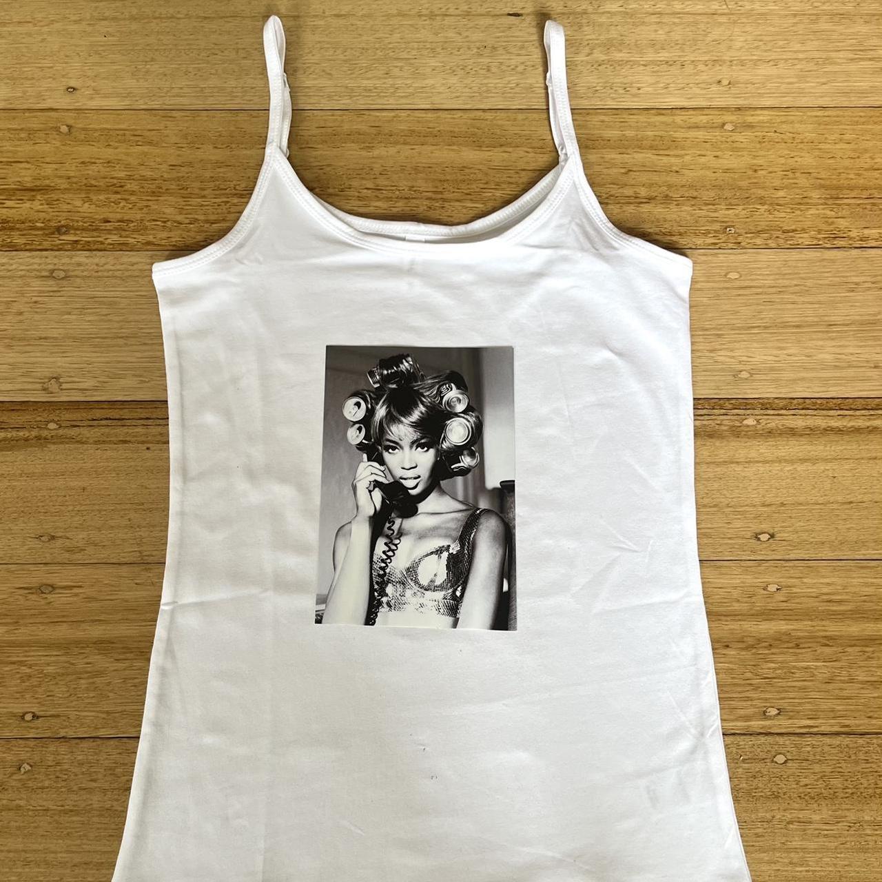 naomi campbell 90s graphic cami tank top! Y2K indie... | Depop