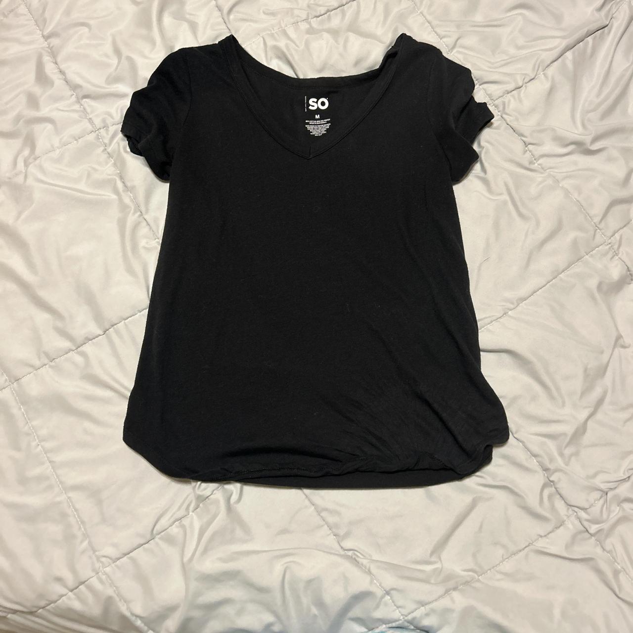 Basic T-shirt. SO brand from Kohls. Worn twice.... - Depop