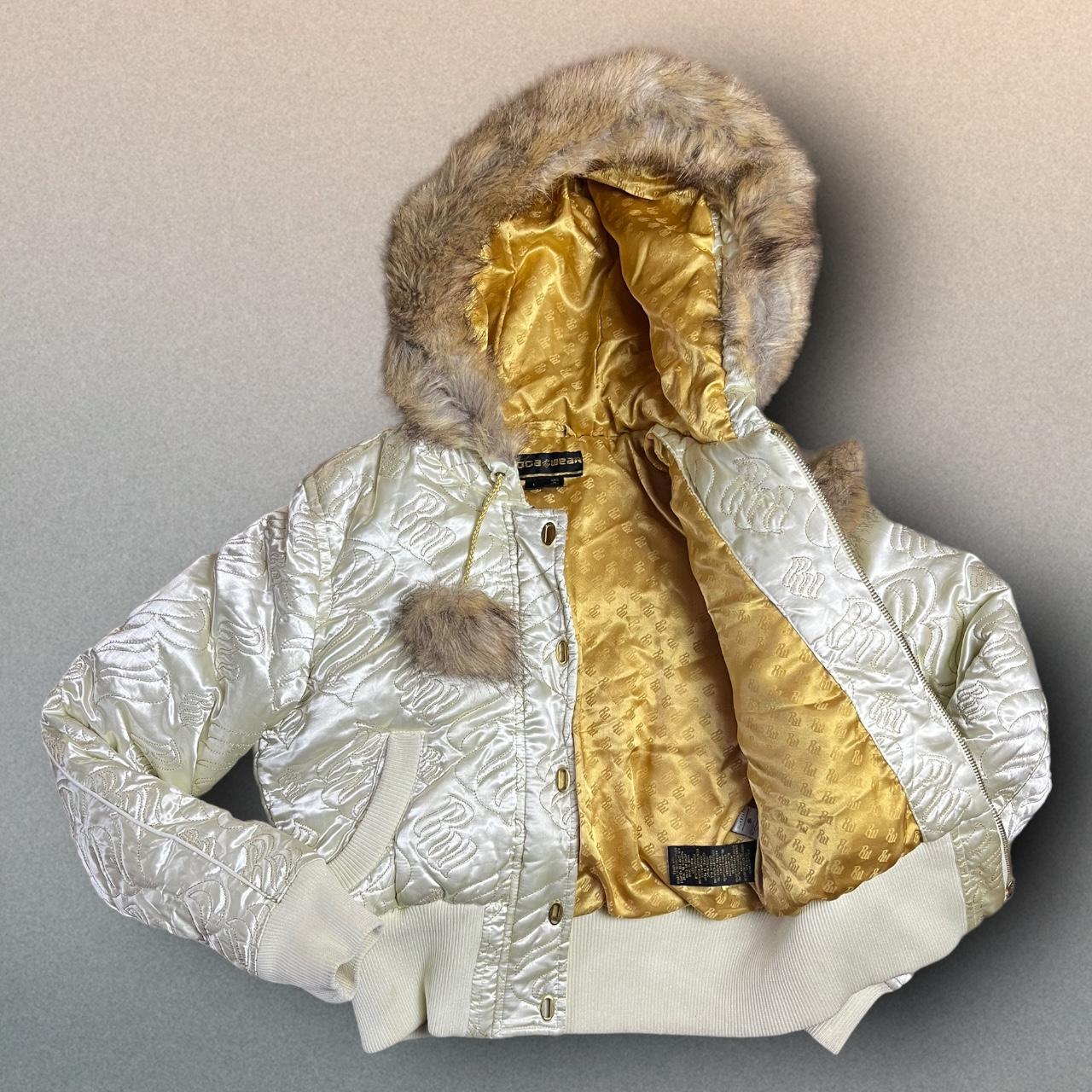 ⚜️ Rare Rocawear puffer jacket with fur hood and pom... - Depop