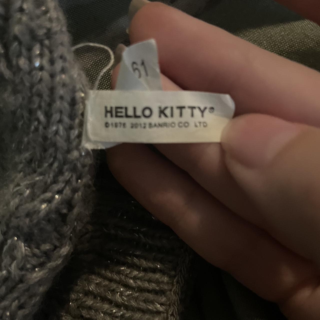 Y2K Small Grey Hello Kitty Leg/ Arm Warmers Please... - Depop