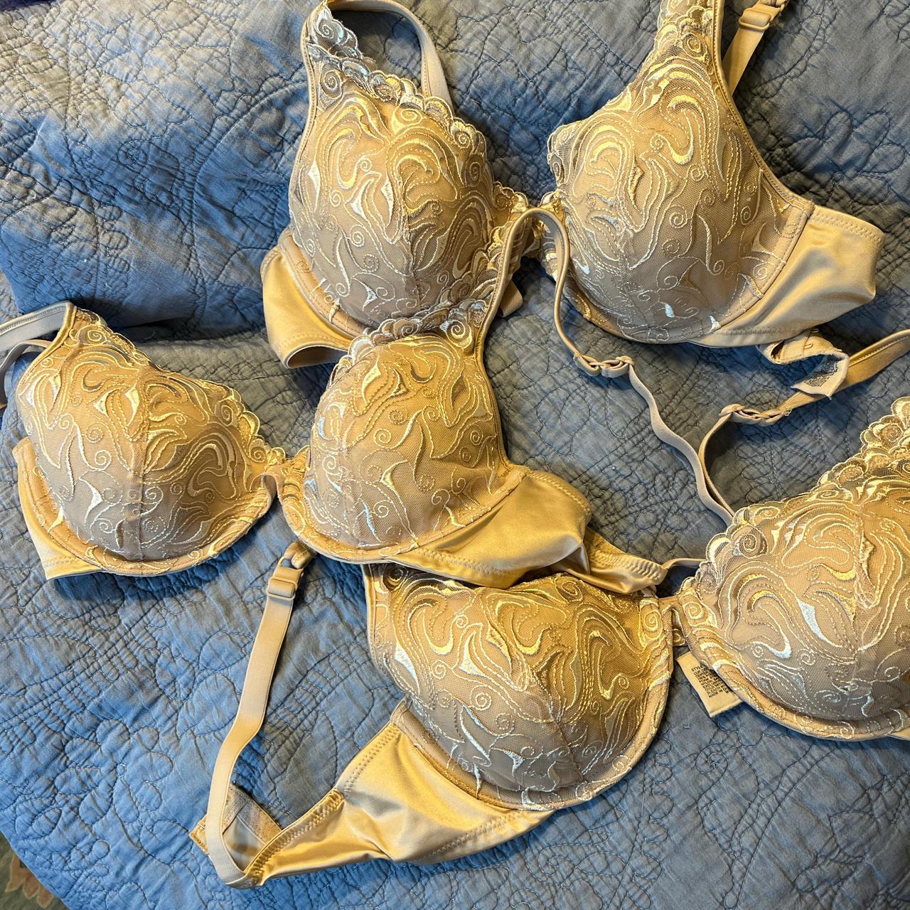 Set of 3 playtex bras size 36C - Depop