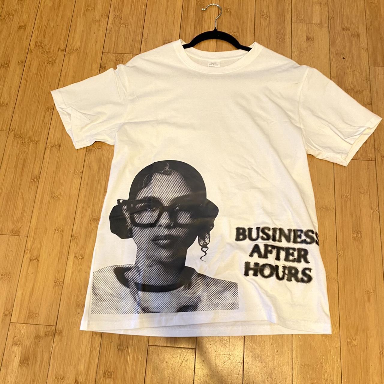 mariah the scientist White and black graphic tee ... - Depop