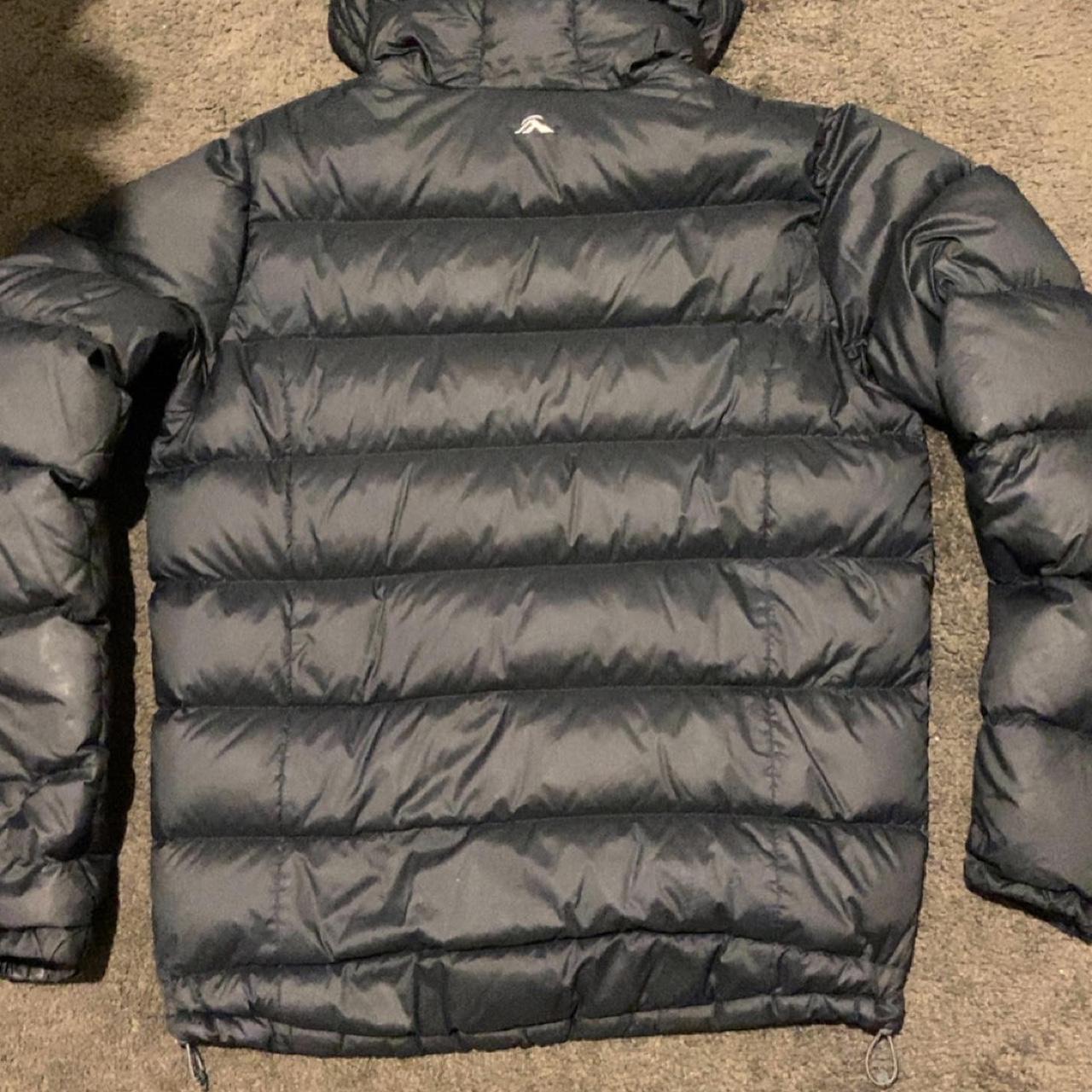 MacPac puffer - Depop