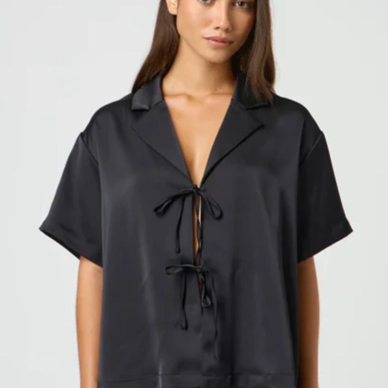 Glassons satin tie front short sleeve blouse BRAND... - Depop