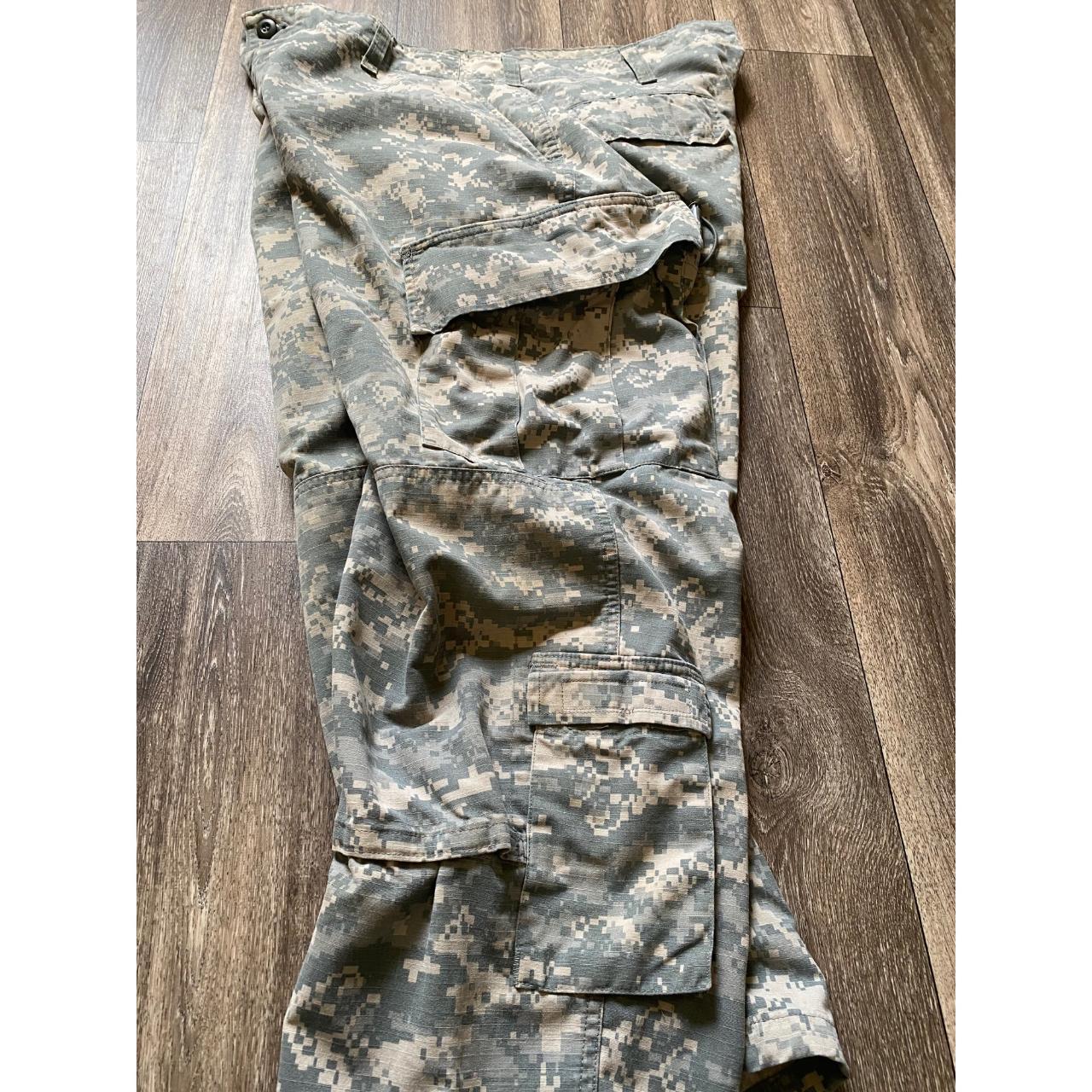 US ARMY DIGITAL CAMOUFLAGE CARGO PANTS MENS SIZE... - Depop