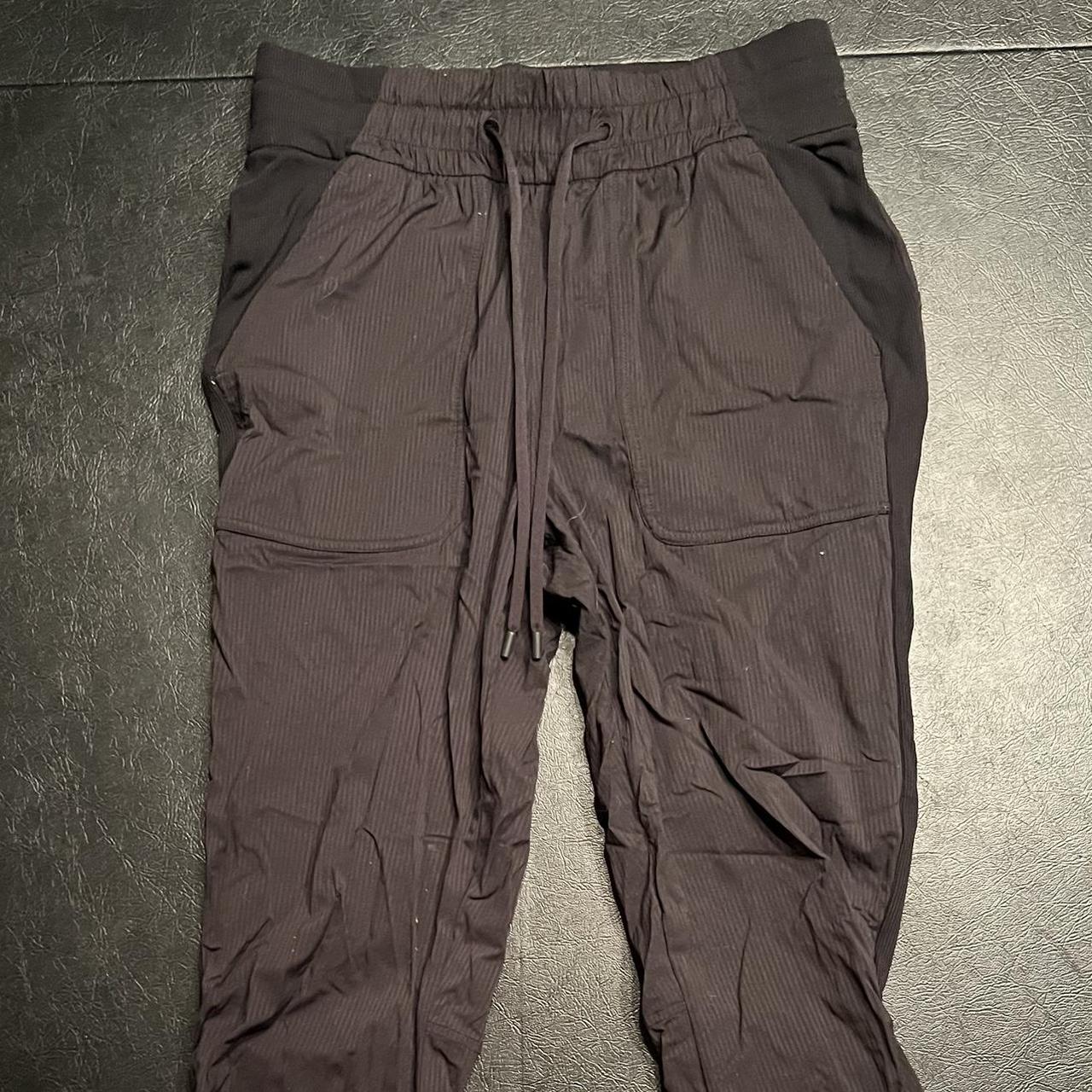 Lululemon drawstring joggers - Depop