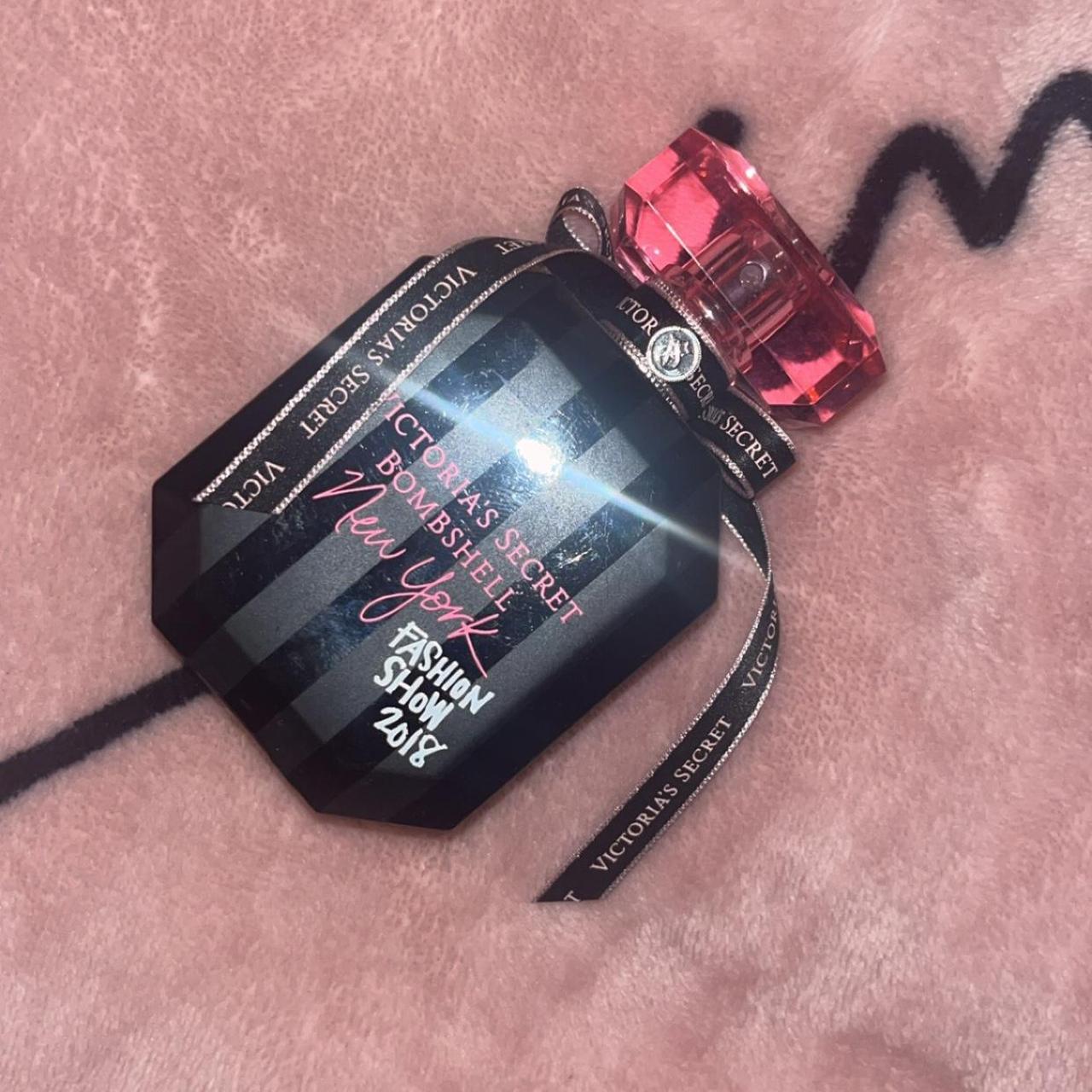 Victoria’s Secret bombshell New York fashion show... - Depop