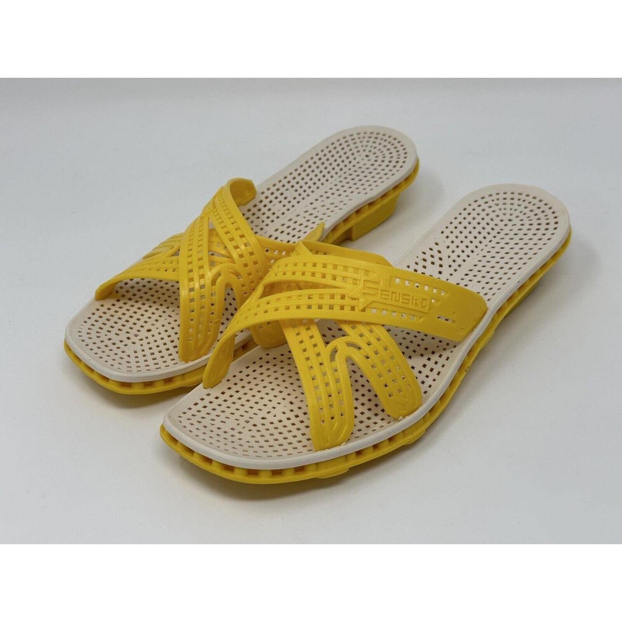 Sensi sandals store
