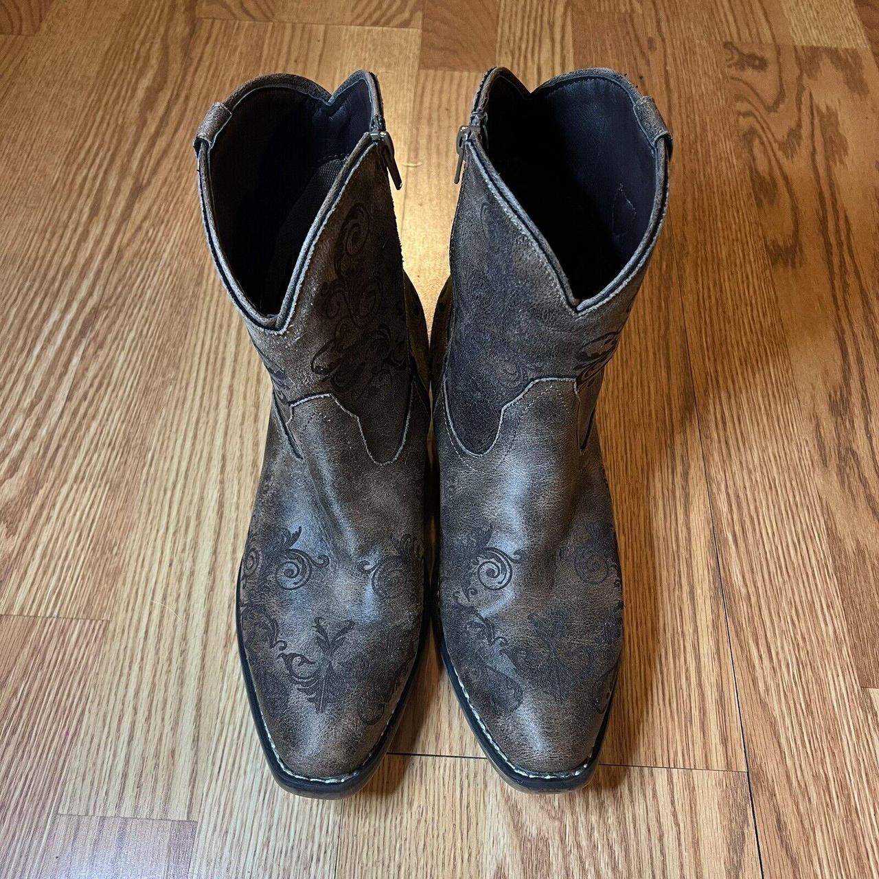 Preowned Roper Womens zip boots size 11. In good... - Depop
