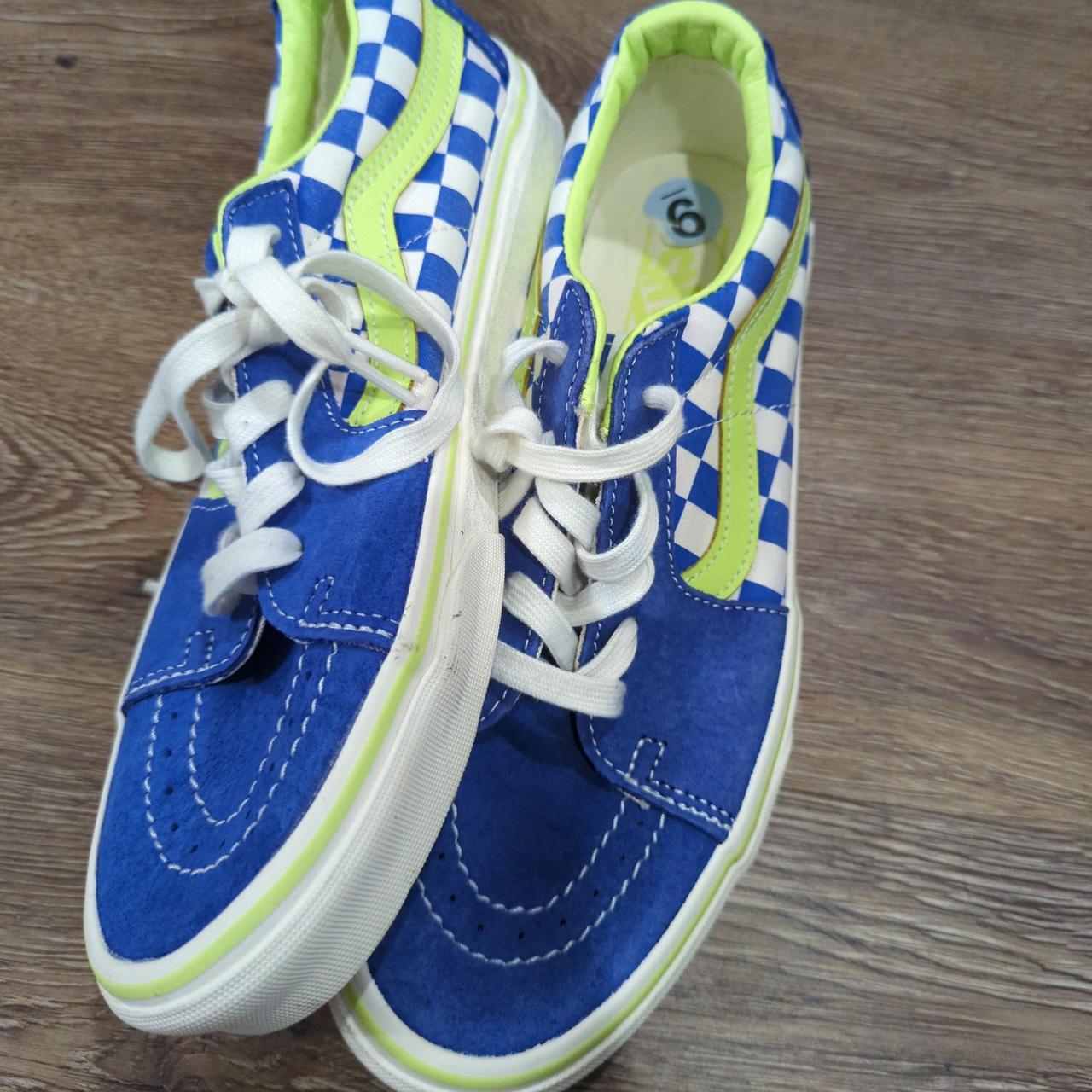 Vans old school check. Sick find! New no tag find... - Depop